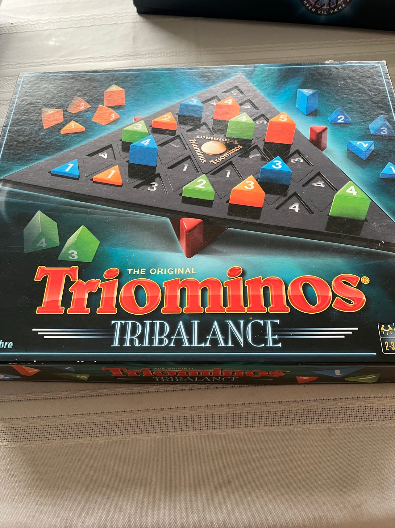 Triominos Tribalance Brætspil med farvede trekanter | DBA