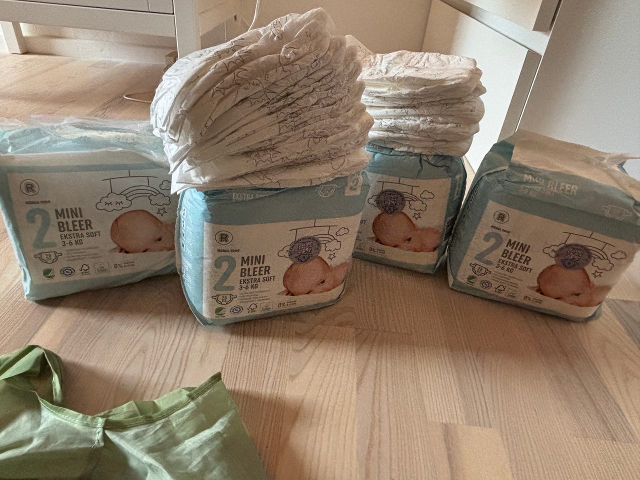 Rema1000 bleer i størrelse 2, 3-6 kg. 133 stk | DBA
