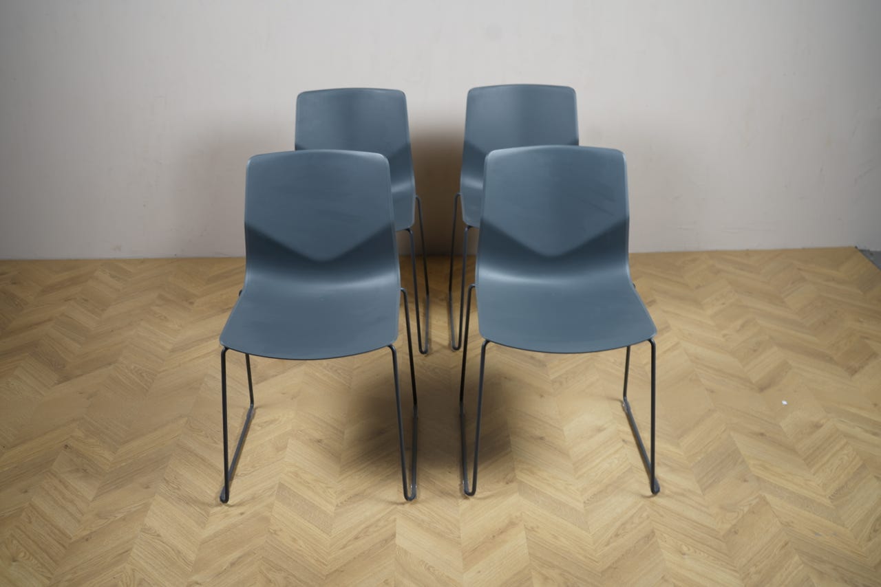 Sæt af 4 Four Design Four Sure 44 – konference- og mødestole | DBA