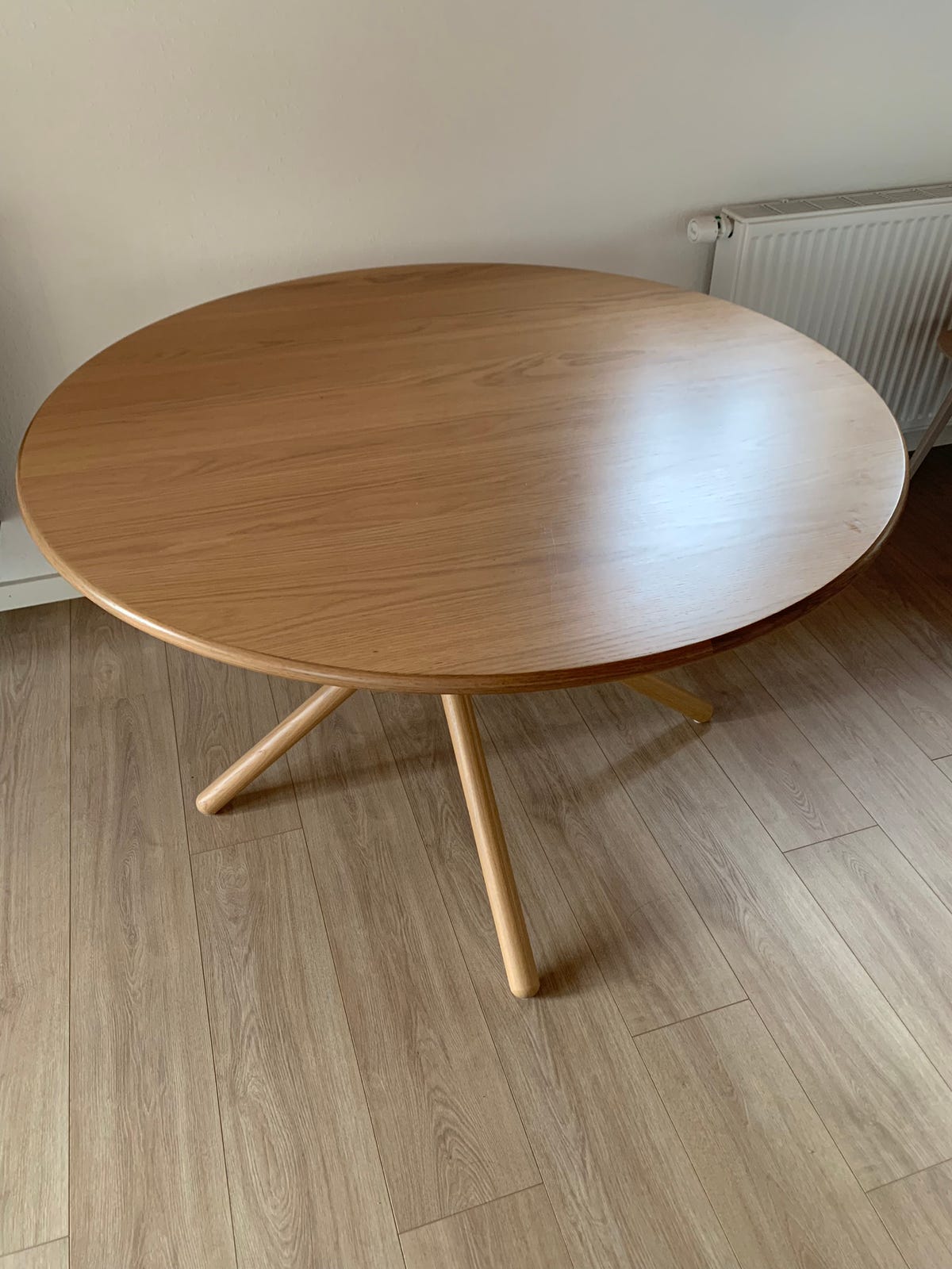 Rundt spisebord | DBA