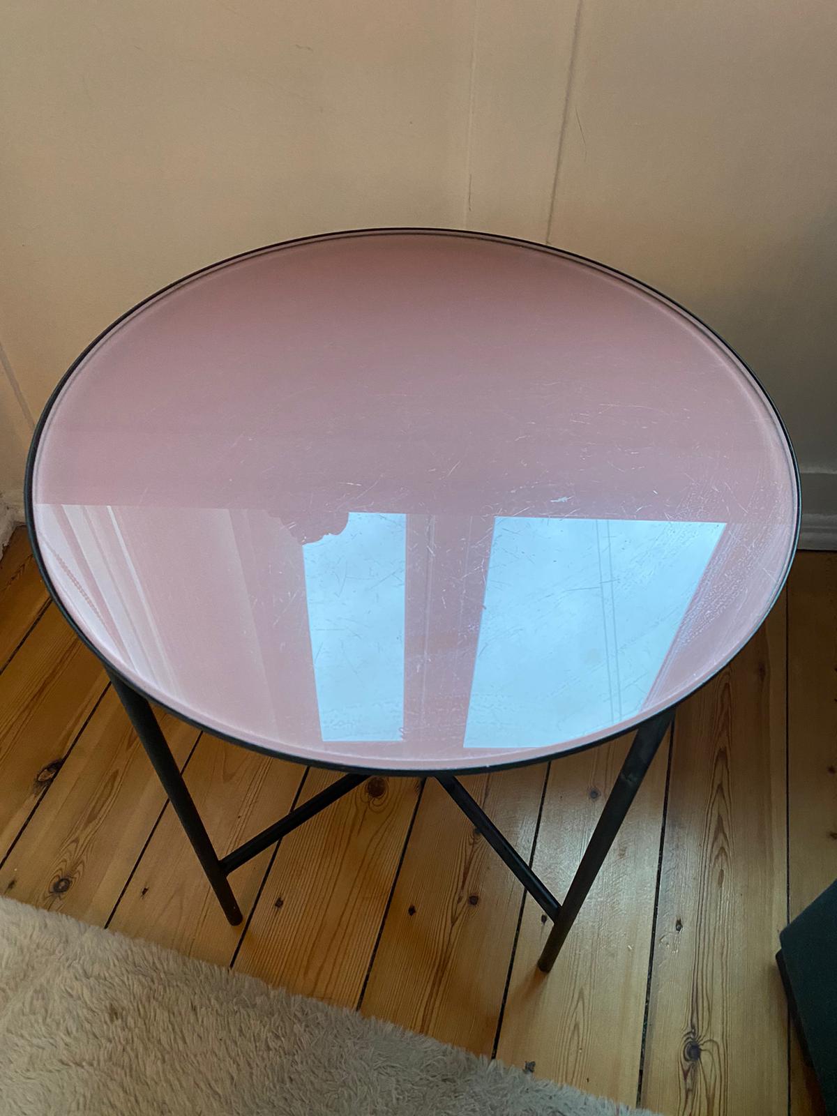 Selling vintage pink table | DBA