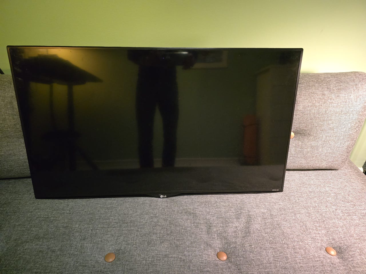 LG Ultra HD TV, 40" | DBA