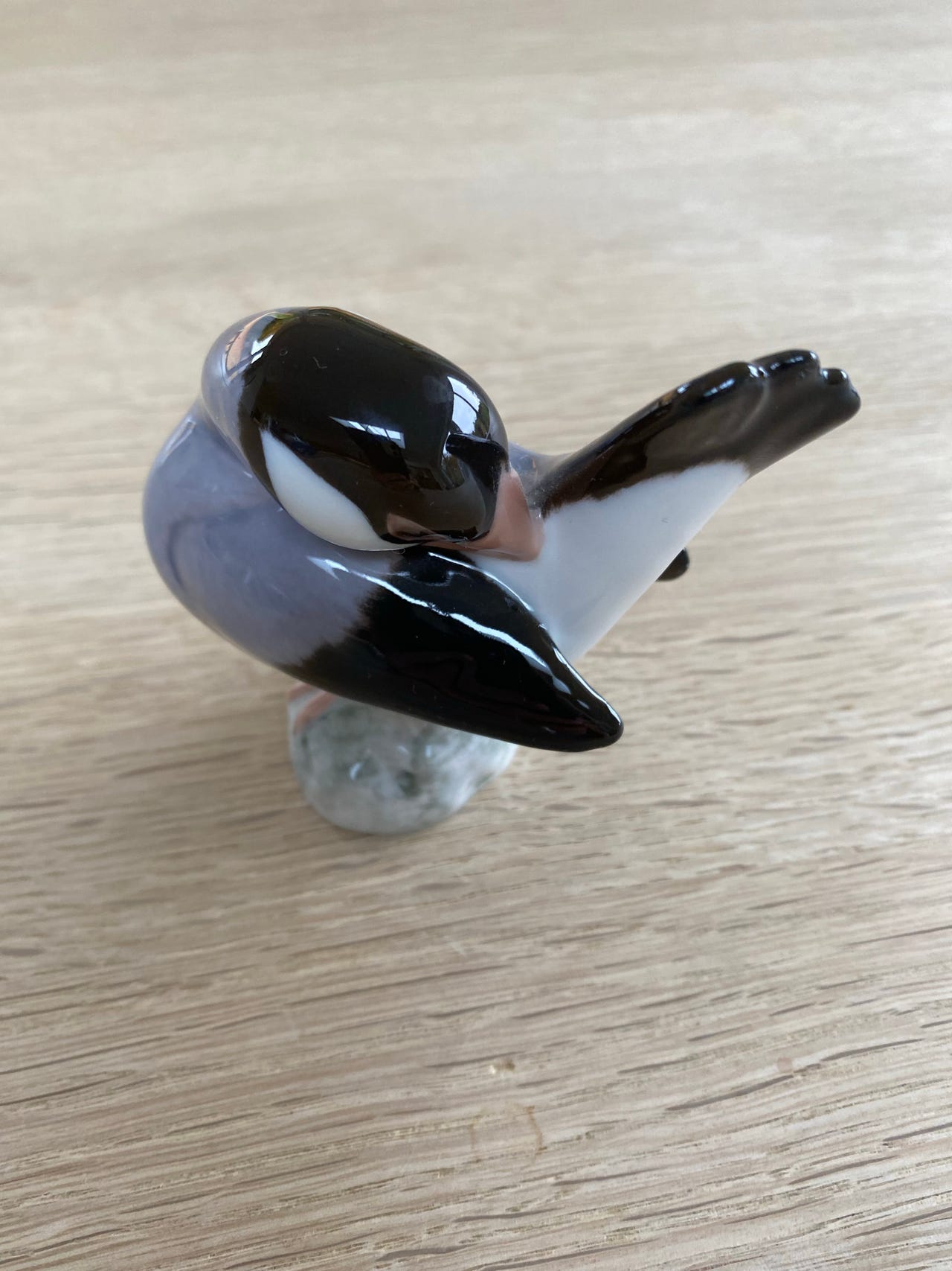 Royal Copenhagen Fugl Figur Sort, Grå og Hvid Porcelæn | DBA