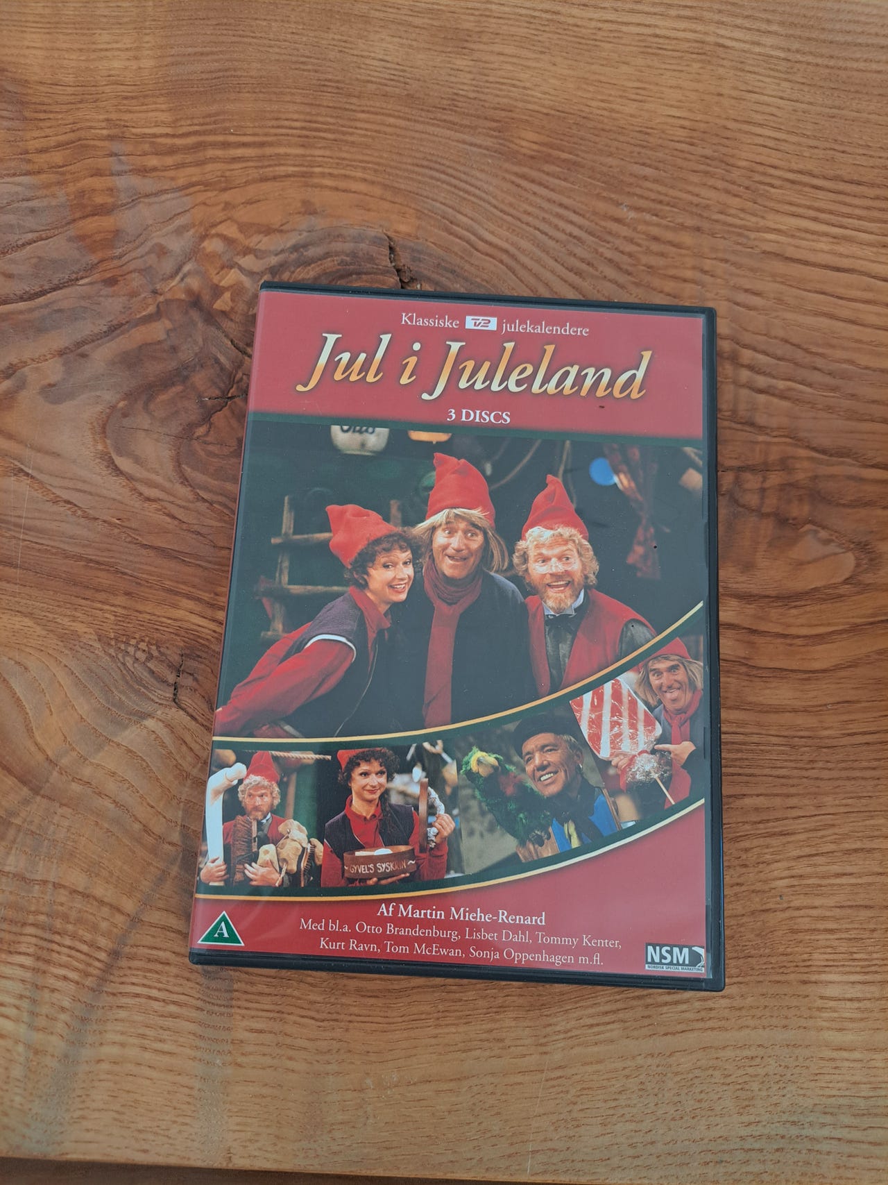 Jul i Juleland DVD | DBA
