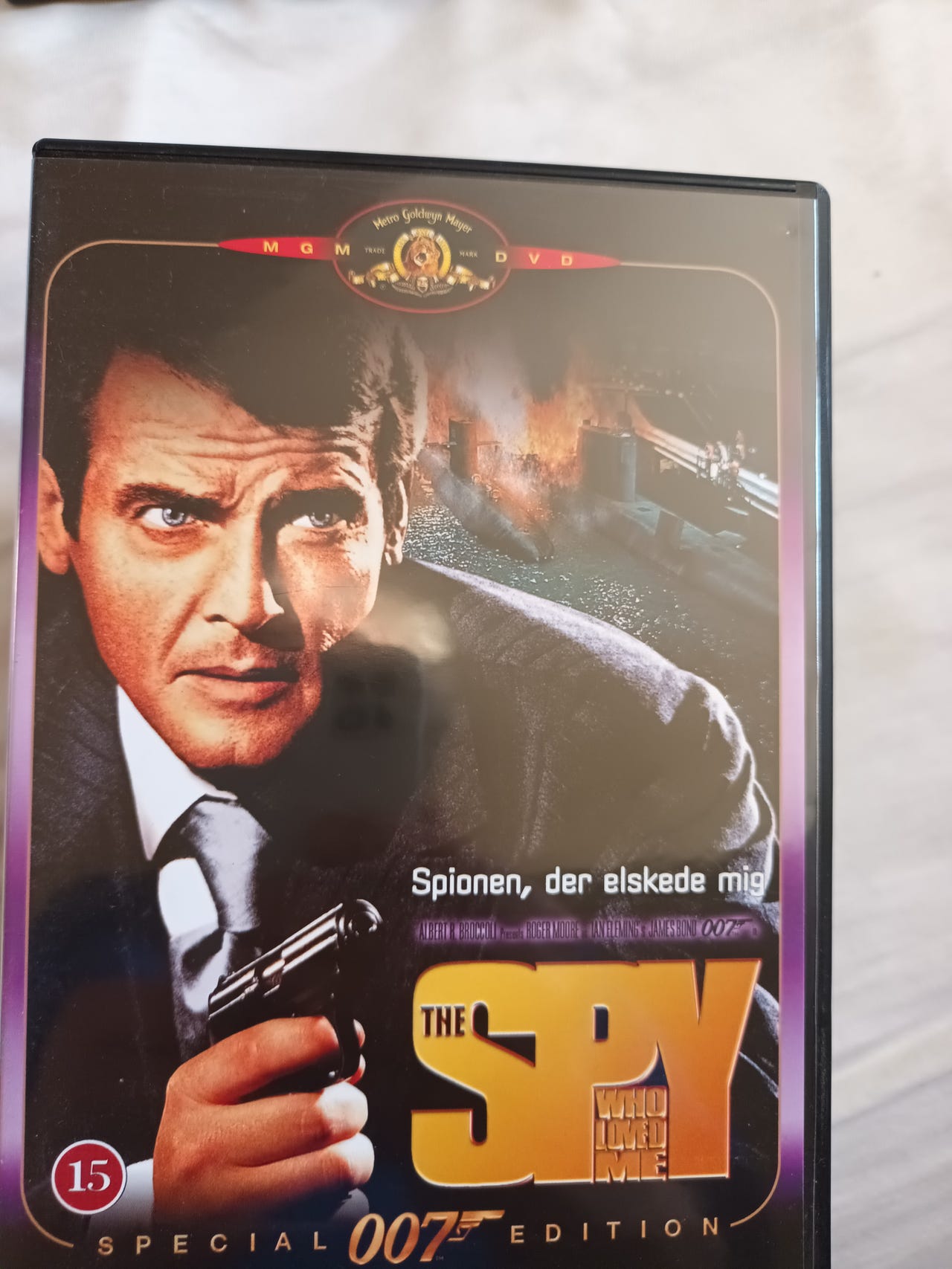 Spionen der elskede mig (The spy who loved me) | DBA