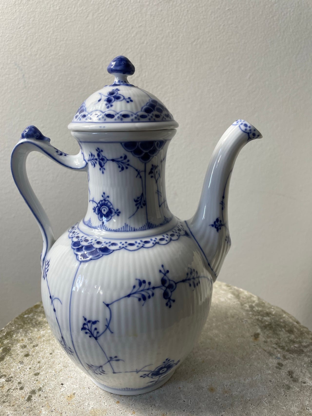 Royal Copenhagen musselmalet kande no 519 | DBA
