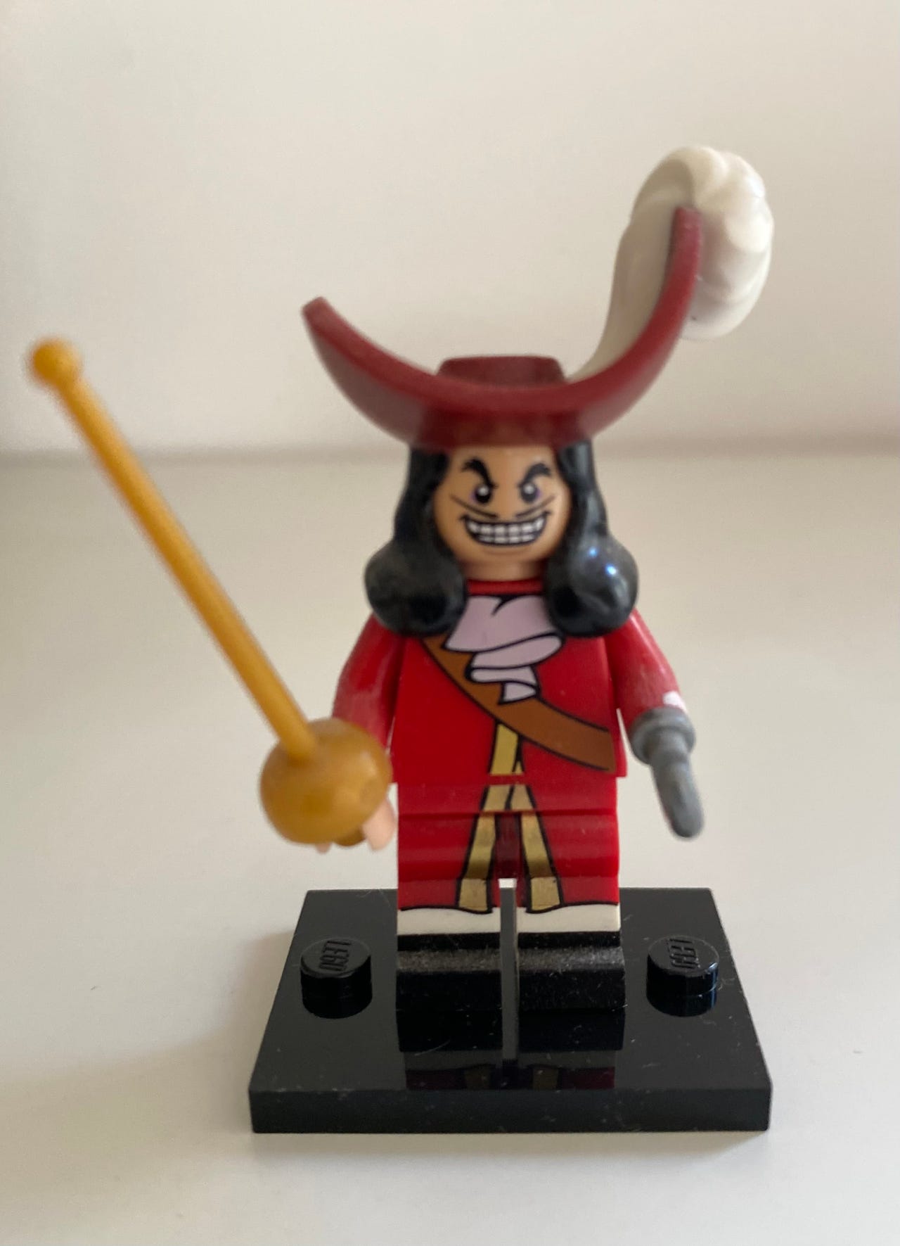 LEGO minifigur cmf (Disney serien) Kaptajn Klo / Captain Hook | DBA