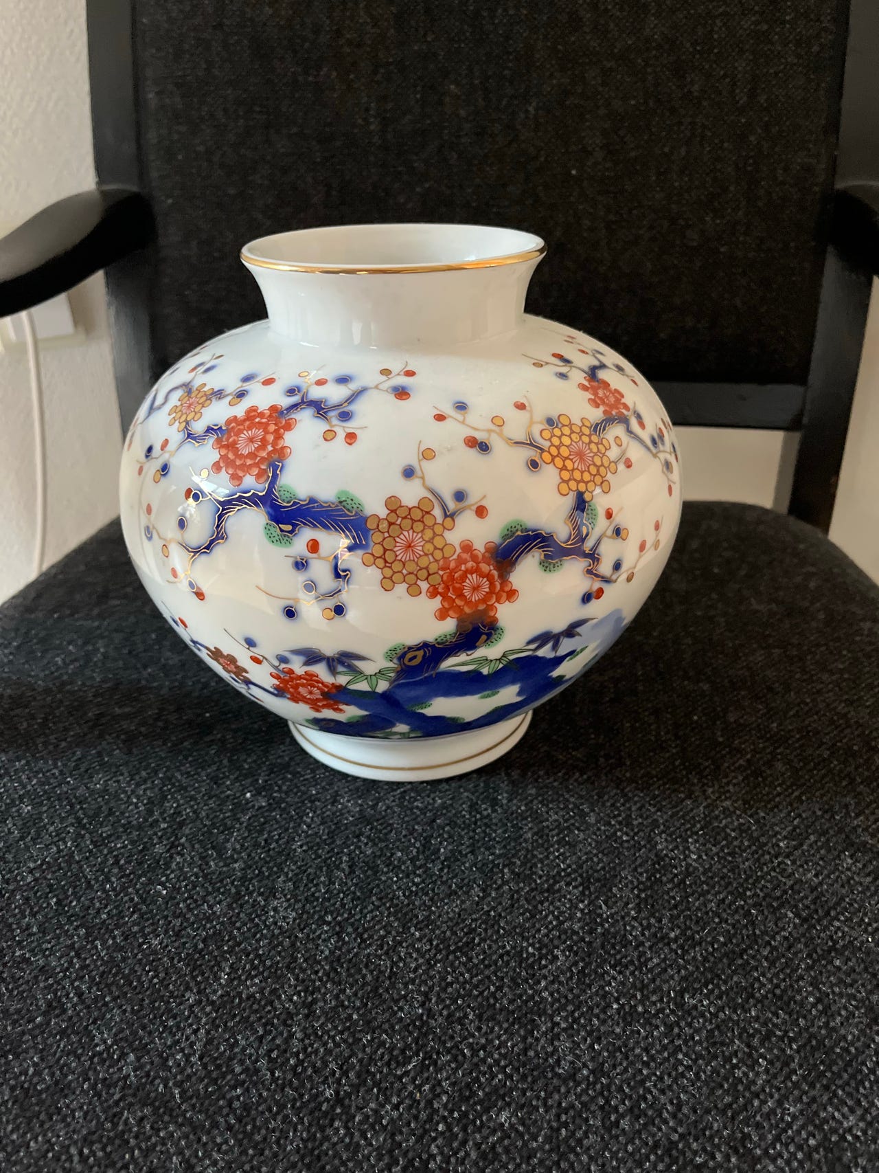 Japansk Vase Keramik Blomstermotiv Hvid og Blå | DBA