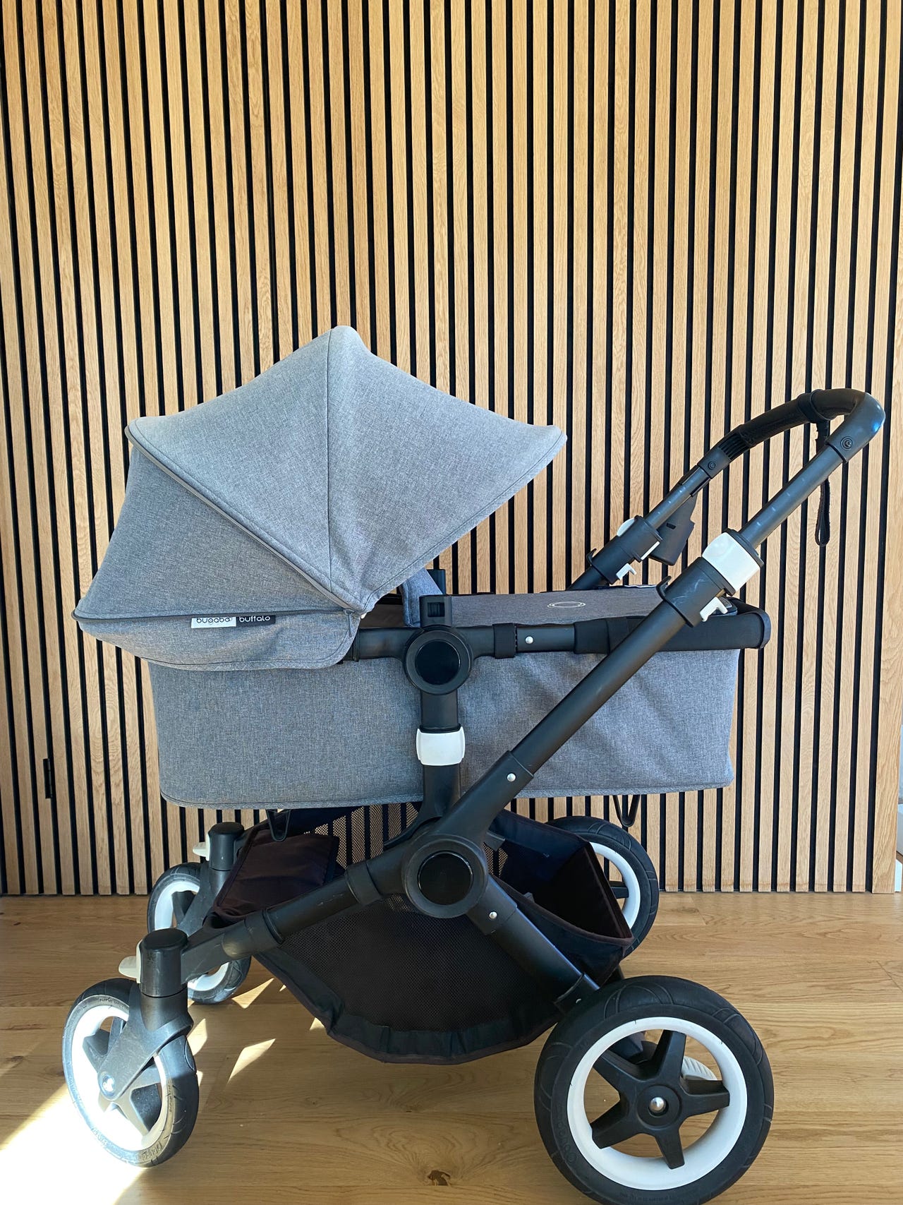 Bugaboo Buffalo kombivogn – sortlakeret udgave med læderhåndtag | DBA