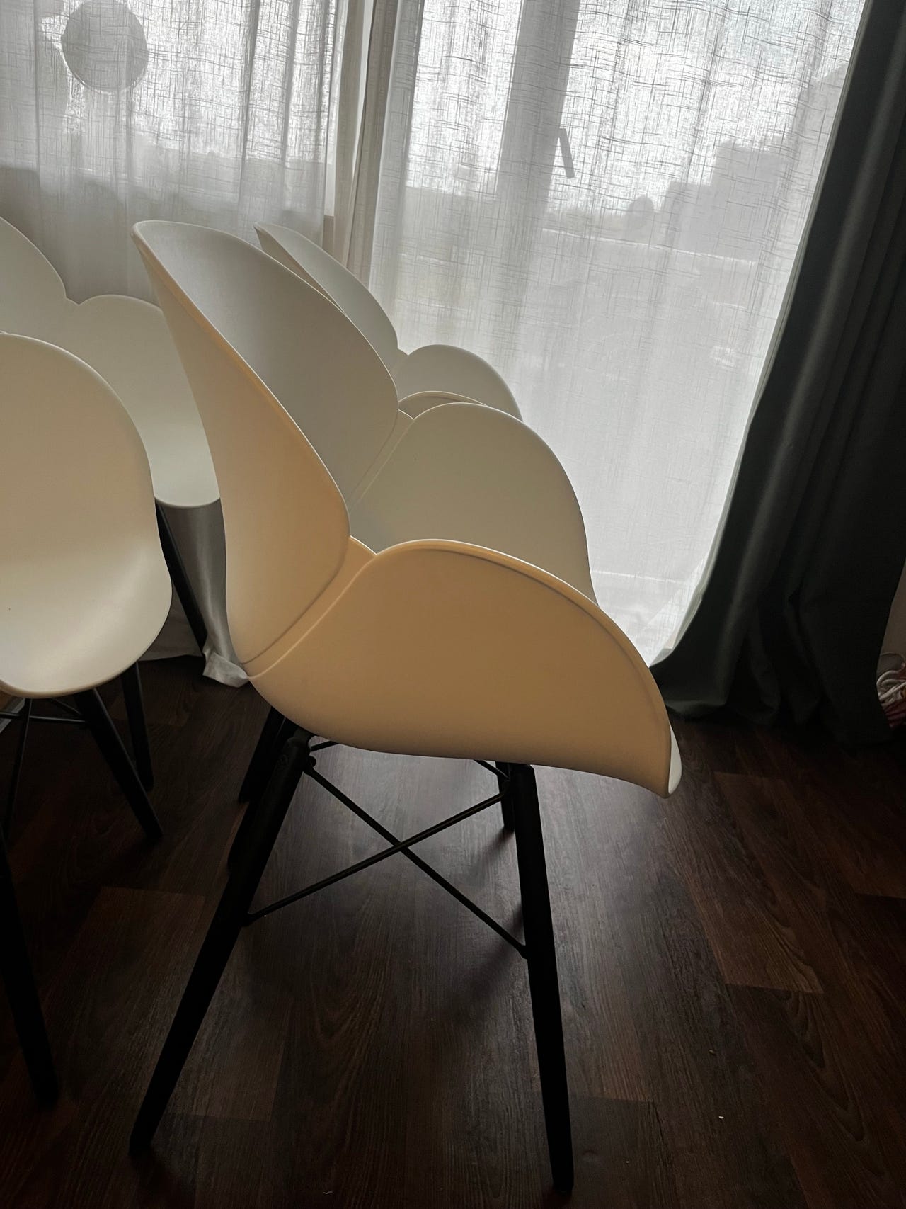 Symbolsk beløb for 4 spisebordsstole | DBA