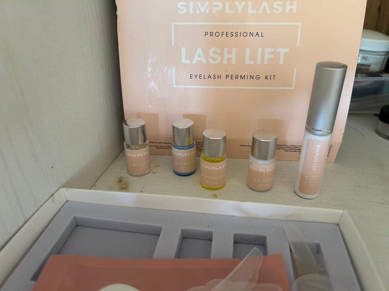 Parfume og lashlift | DBA