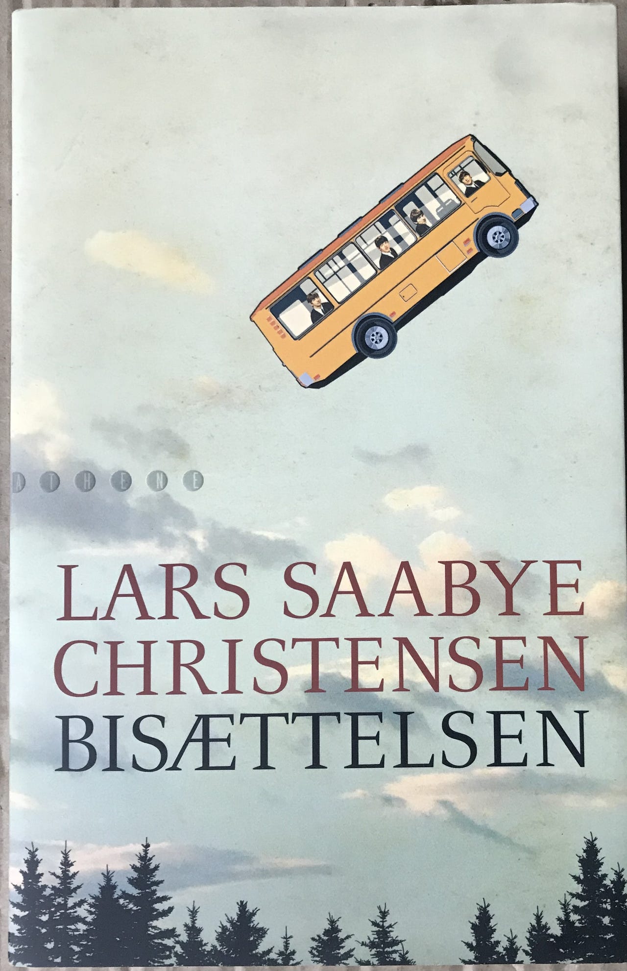 Bisættelsen, Lars Saabye Christensen | DBA