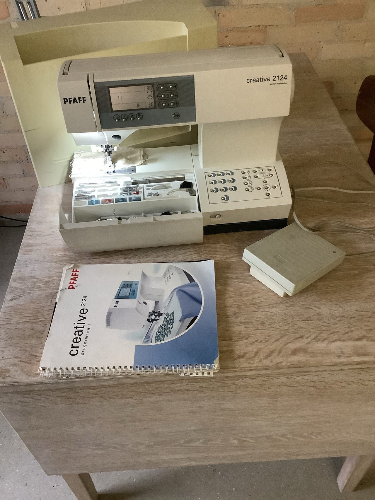 Pfaff Creative 2124 Symaskine | DBA