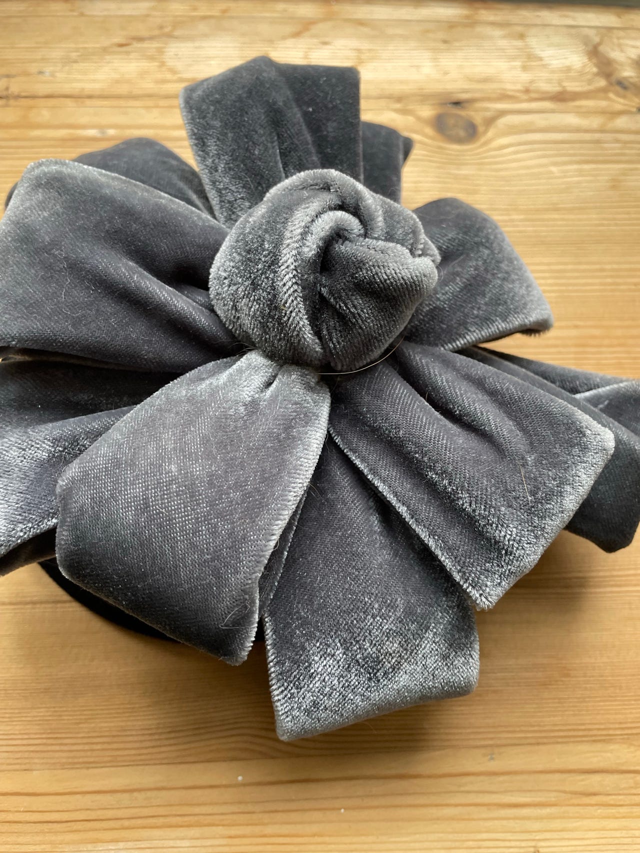 Evita Peroni hår pynt sælges | DBA