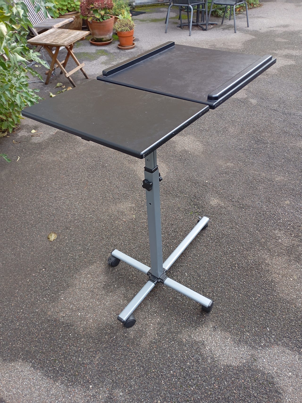 Techly ICA-TB TPM-2 Trolley med Hylde til Projektor/Laptop | DBA