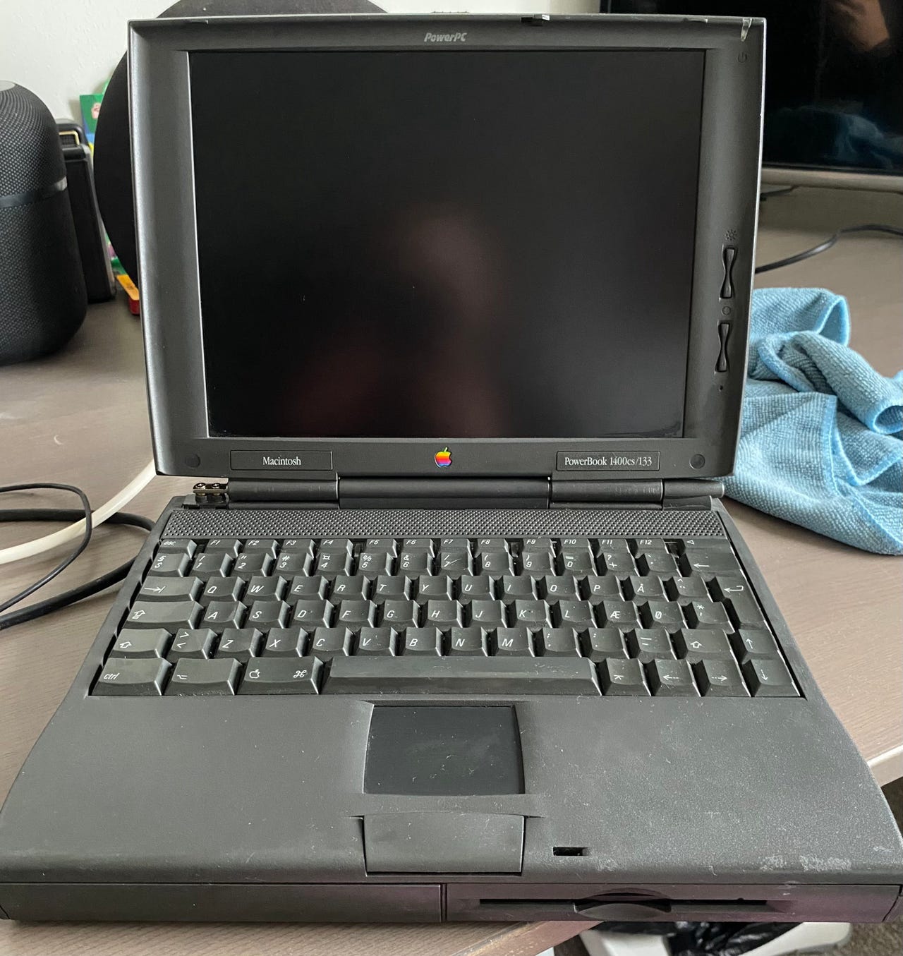 Apple PowerBook 1400 Series | DBA