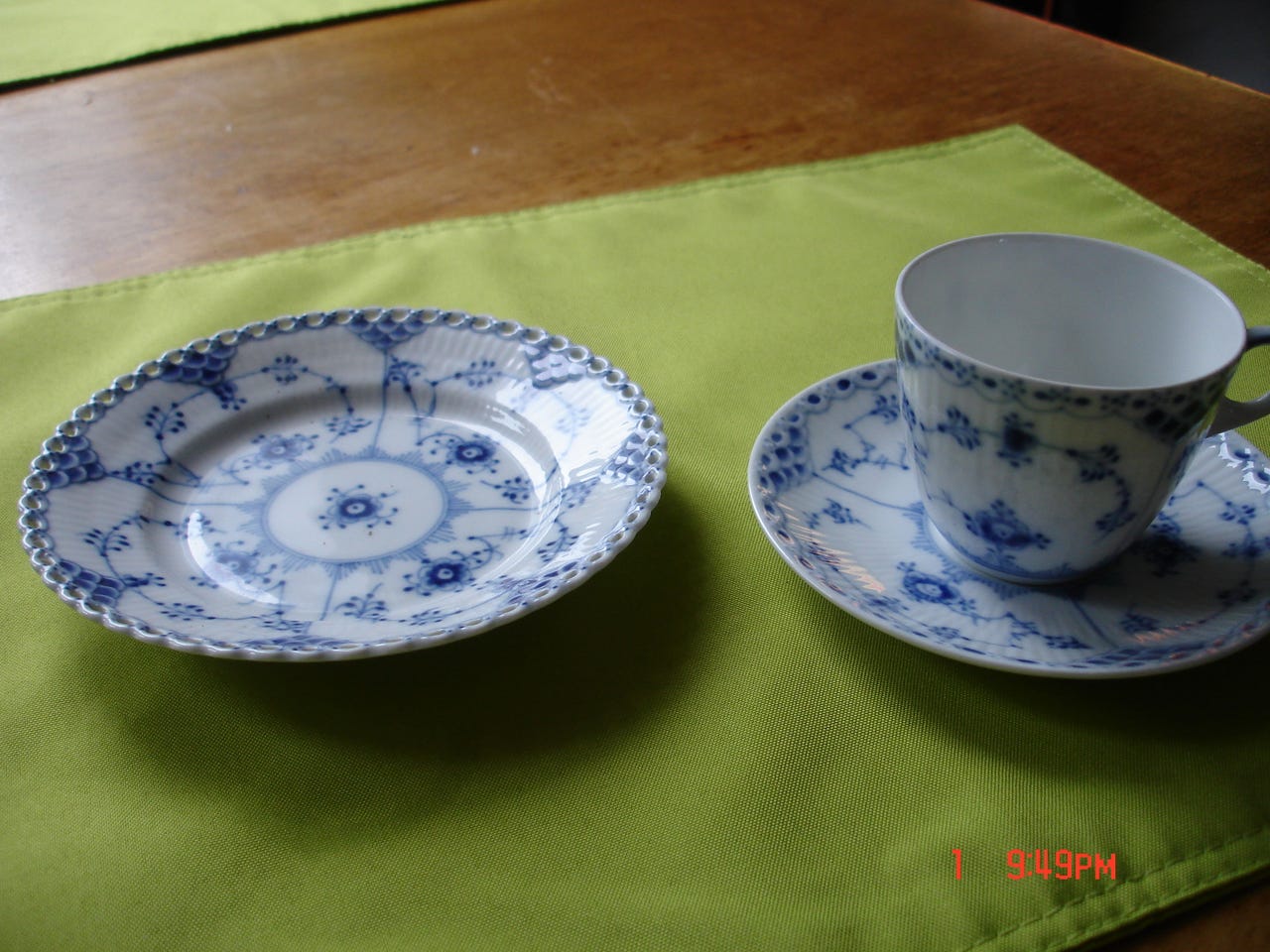 Royal Copenhagen Musselmalet Riflet Porcelæn Tallerken og Skål Sæt Blå ...