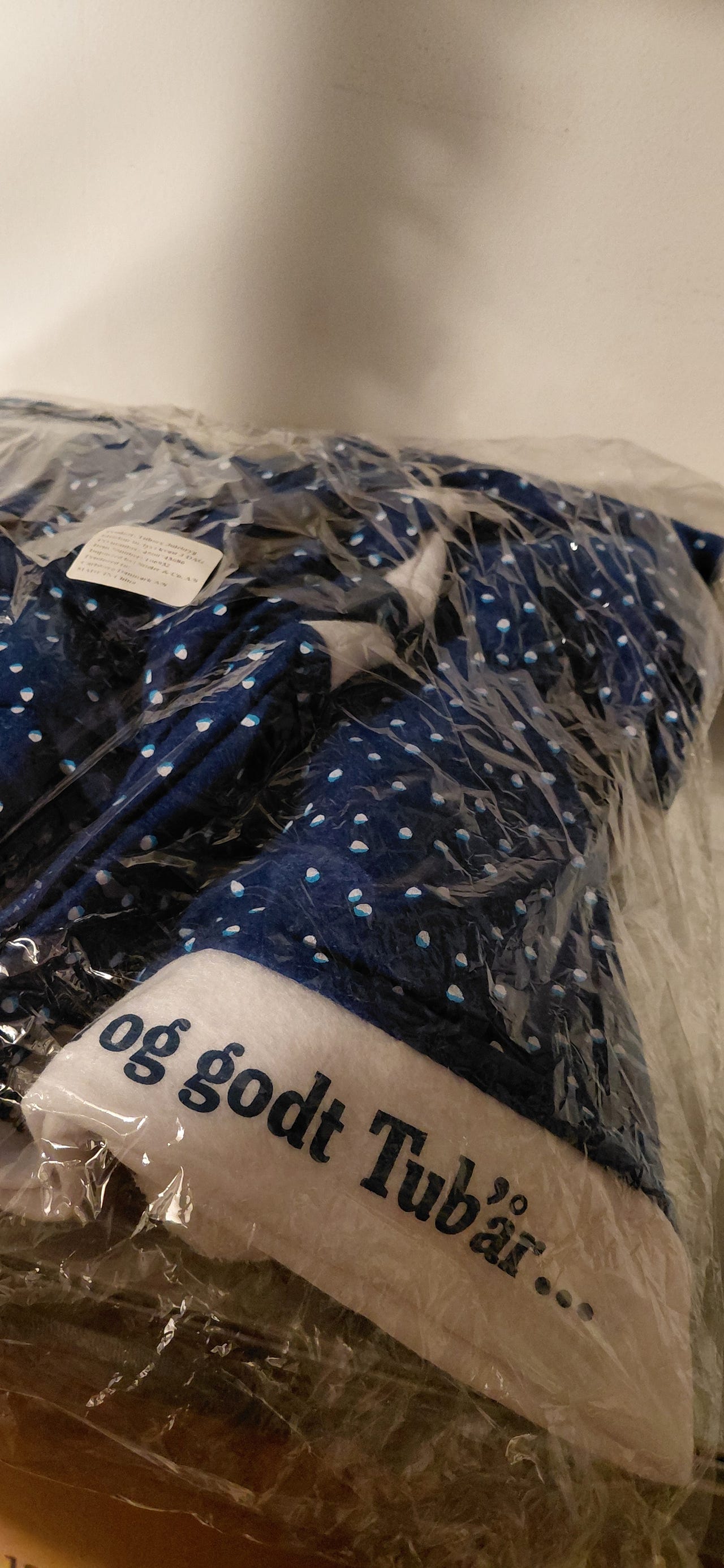 10 stk. Tuborg Julebryg Nissehue med lys i kvast. | DBA