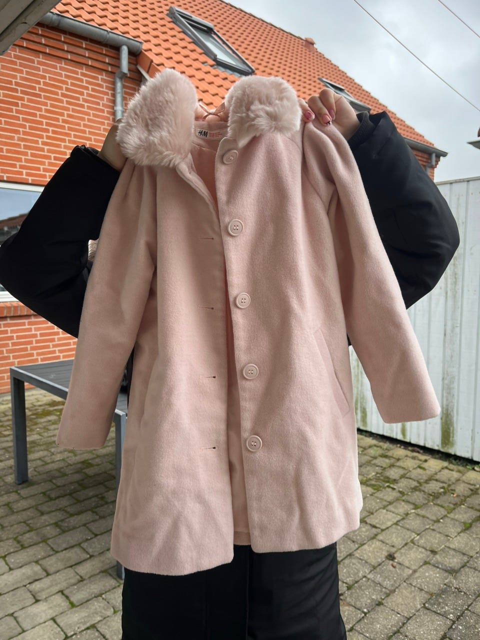 Skønt pigetøj, jakker, bukser, kjoler, nattøj, osv. STR 7-10 år | DBA