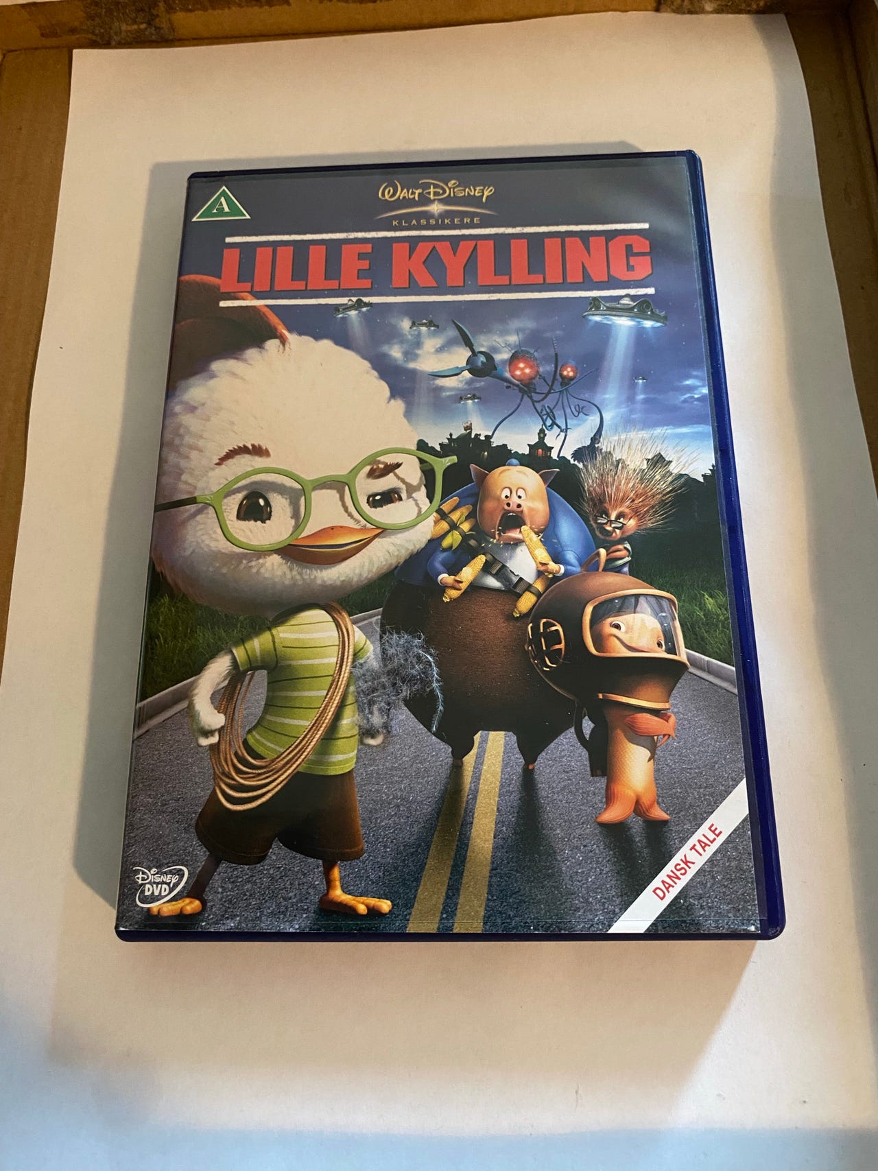 Disney Lille Kylling DVD dansk og engelsk | DBA