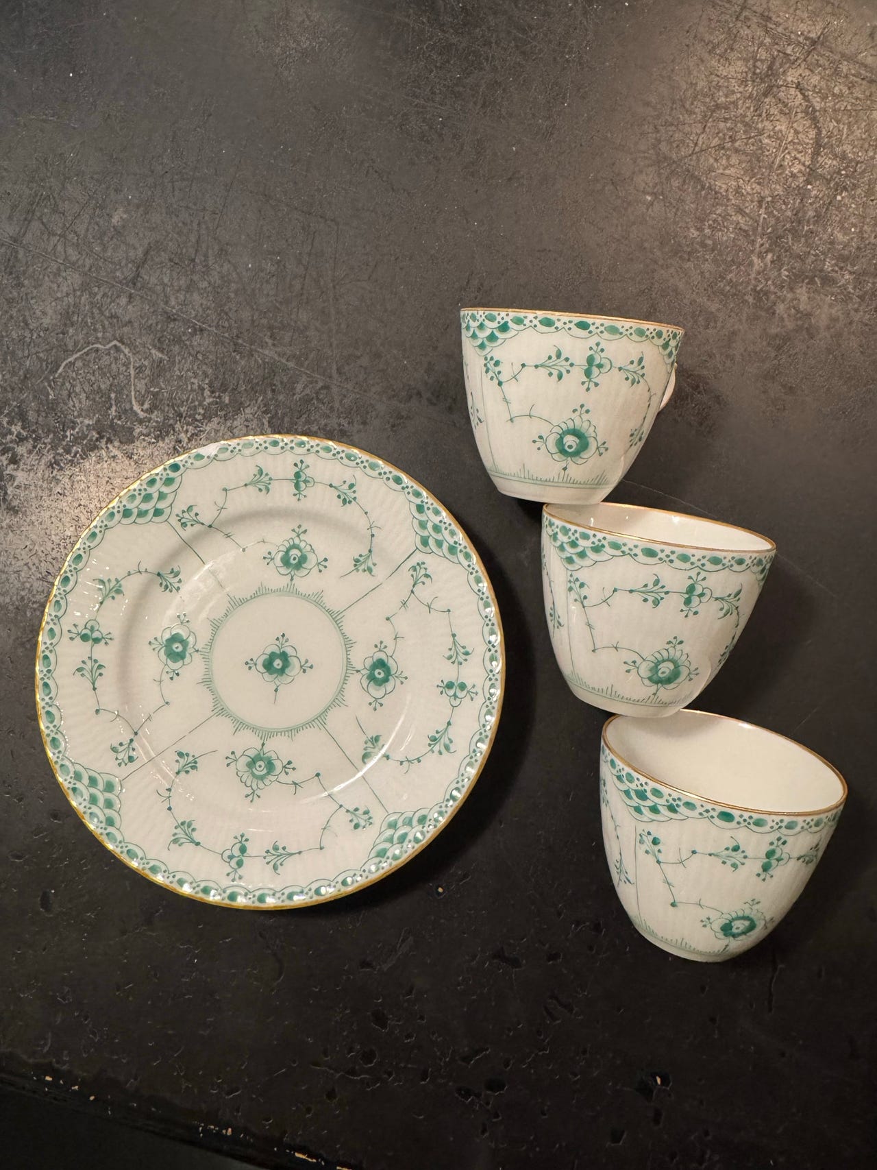 Grøn antik Musselmalet porcelæn | DBA