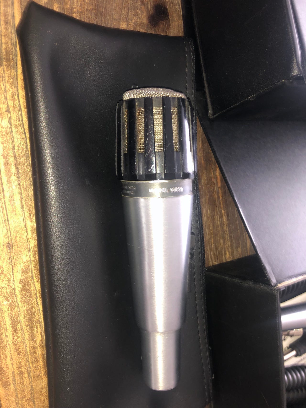 Shure SM58 Mikrofon Sølv | DBA