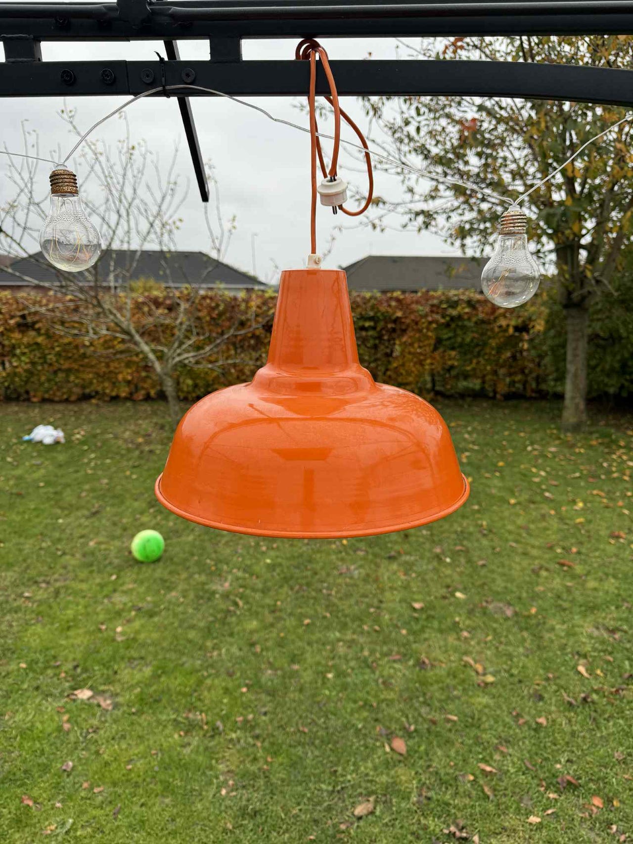 Flot pendel lampe i retro orange | DBA