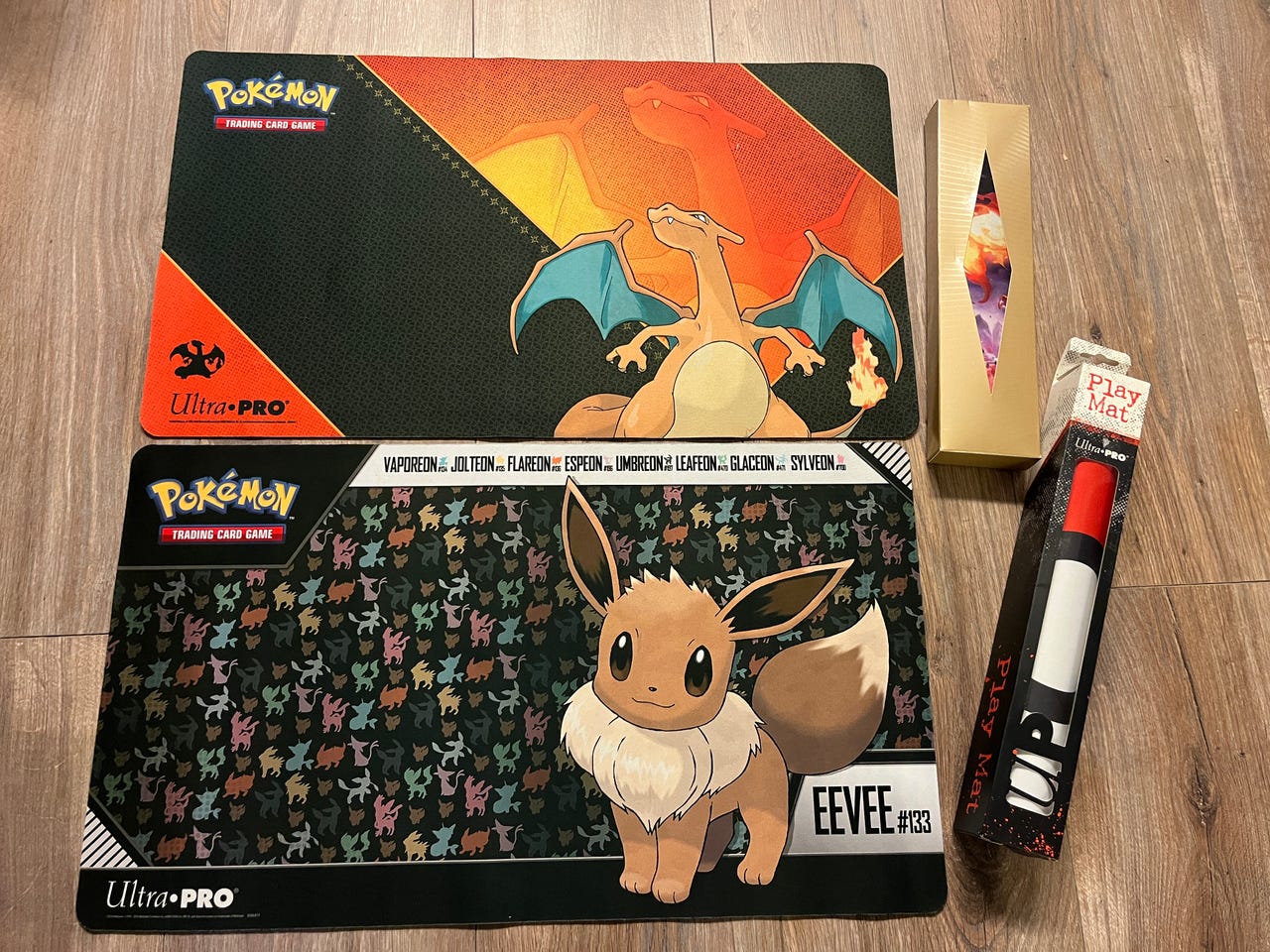 Pokémon Ultra PRO Playmats – Charizard & Eevee + Playmat pokeball🔥🧡 | DBA