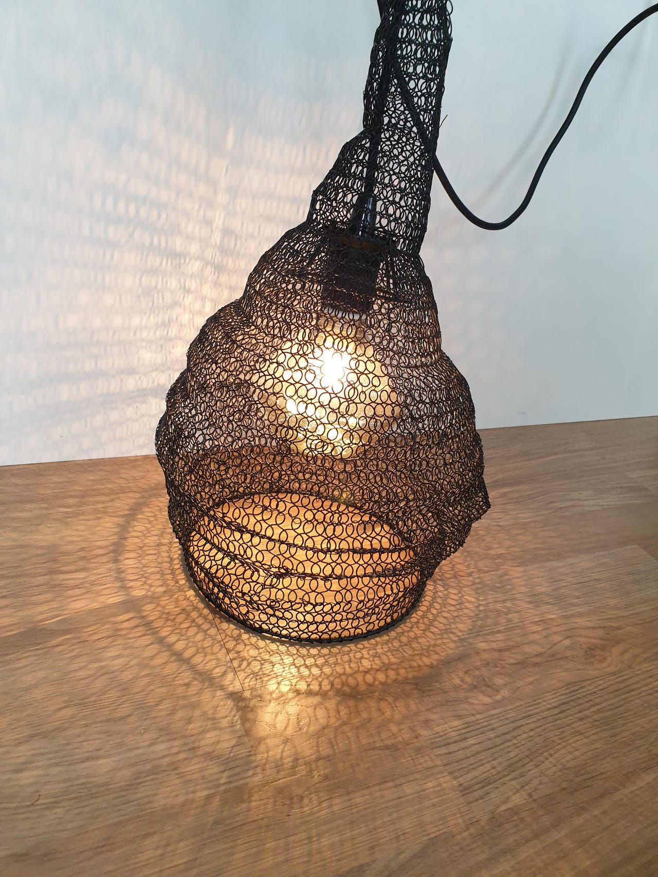 Sort metal netlampe, trådlampe, indisk lampe, tråd lampe | DBA
