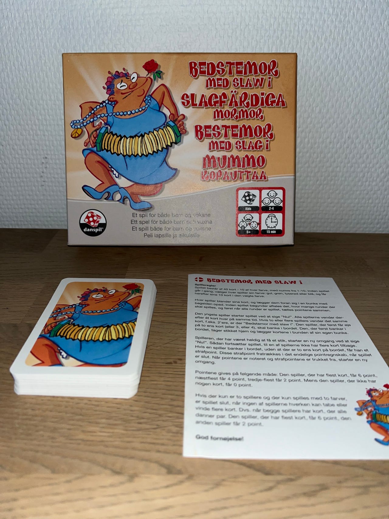 KOMPLET SPIL: Bedstemor med slaw i | DBA