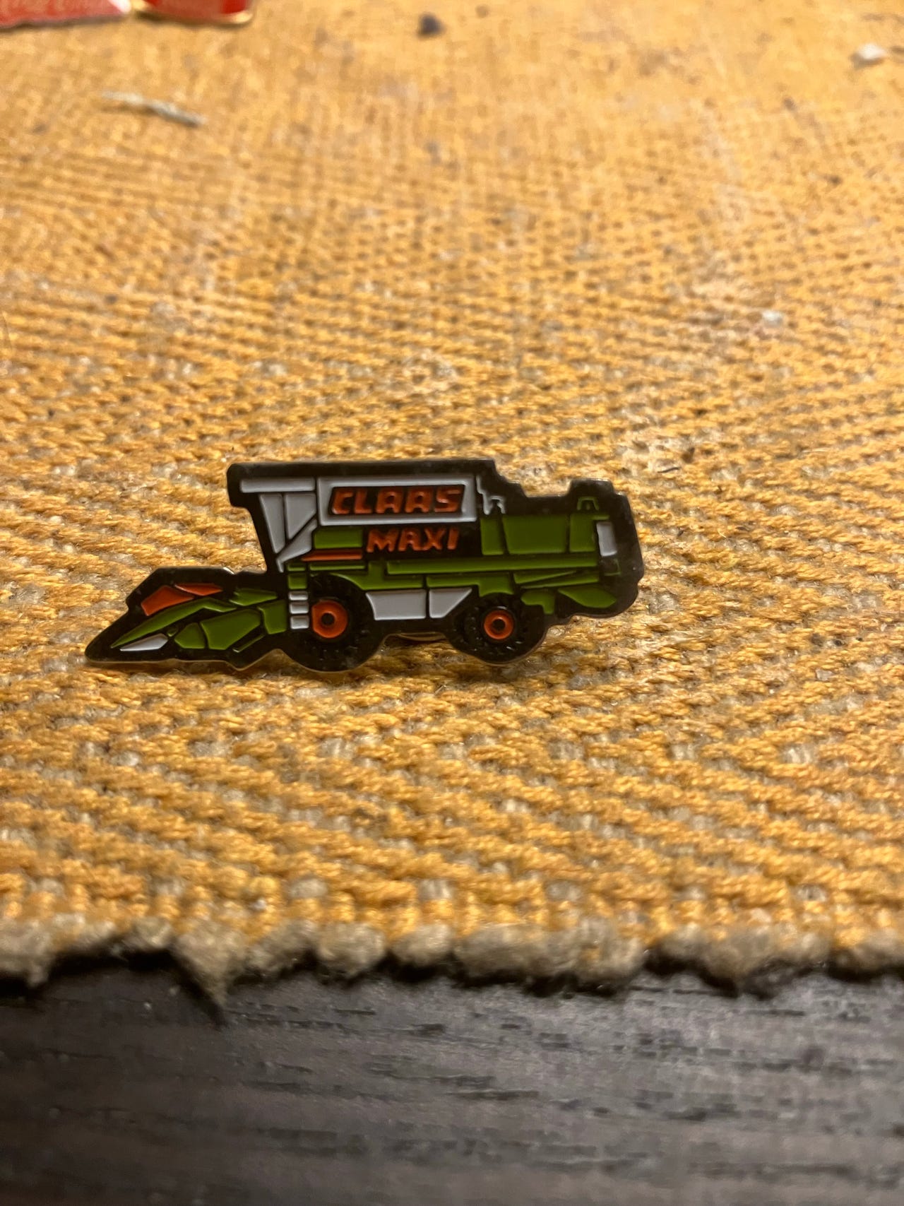 Claas Maxi Pin badge | DBA