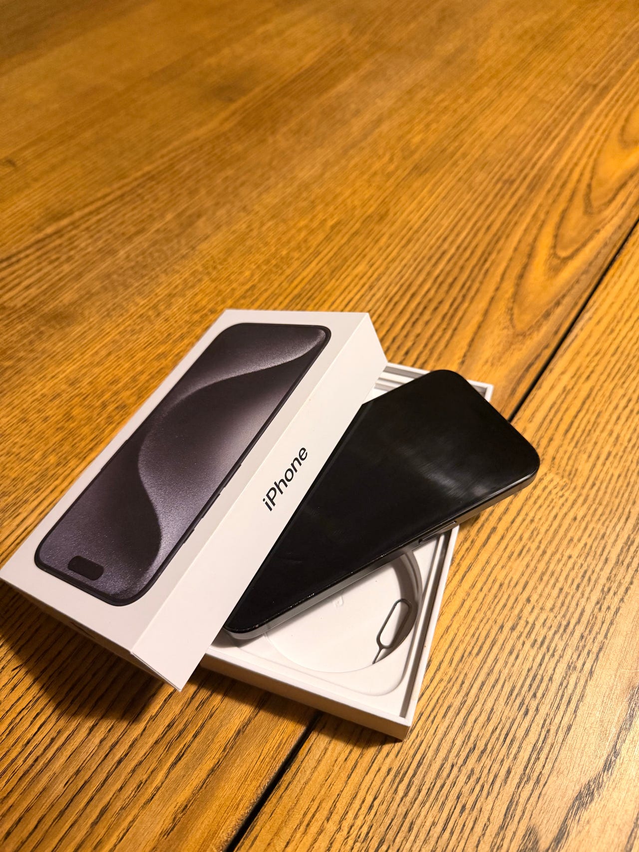 Apple iPhone 15 Pro 256 GB | DBA