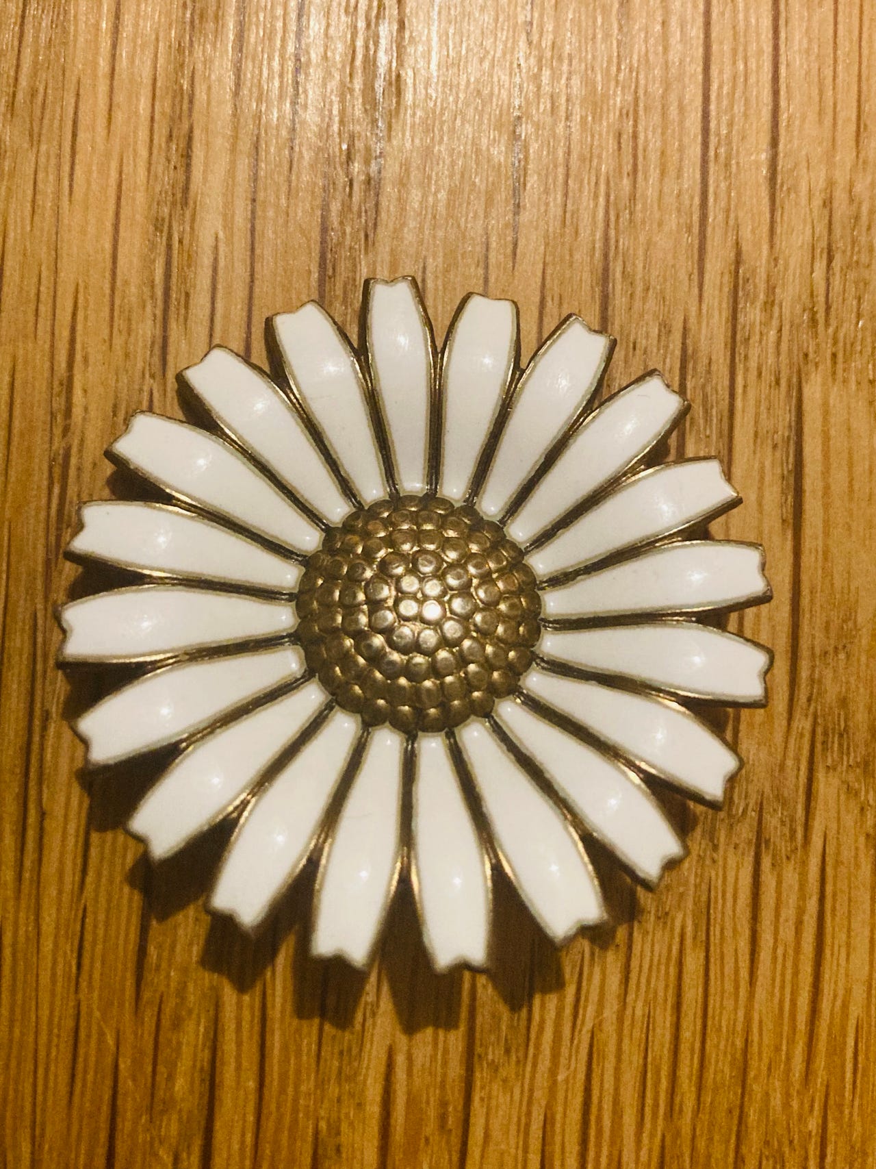 4,2cm hvid Marguerite fra Anton Michelsen | DBA