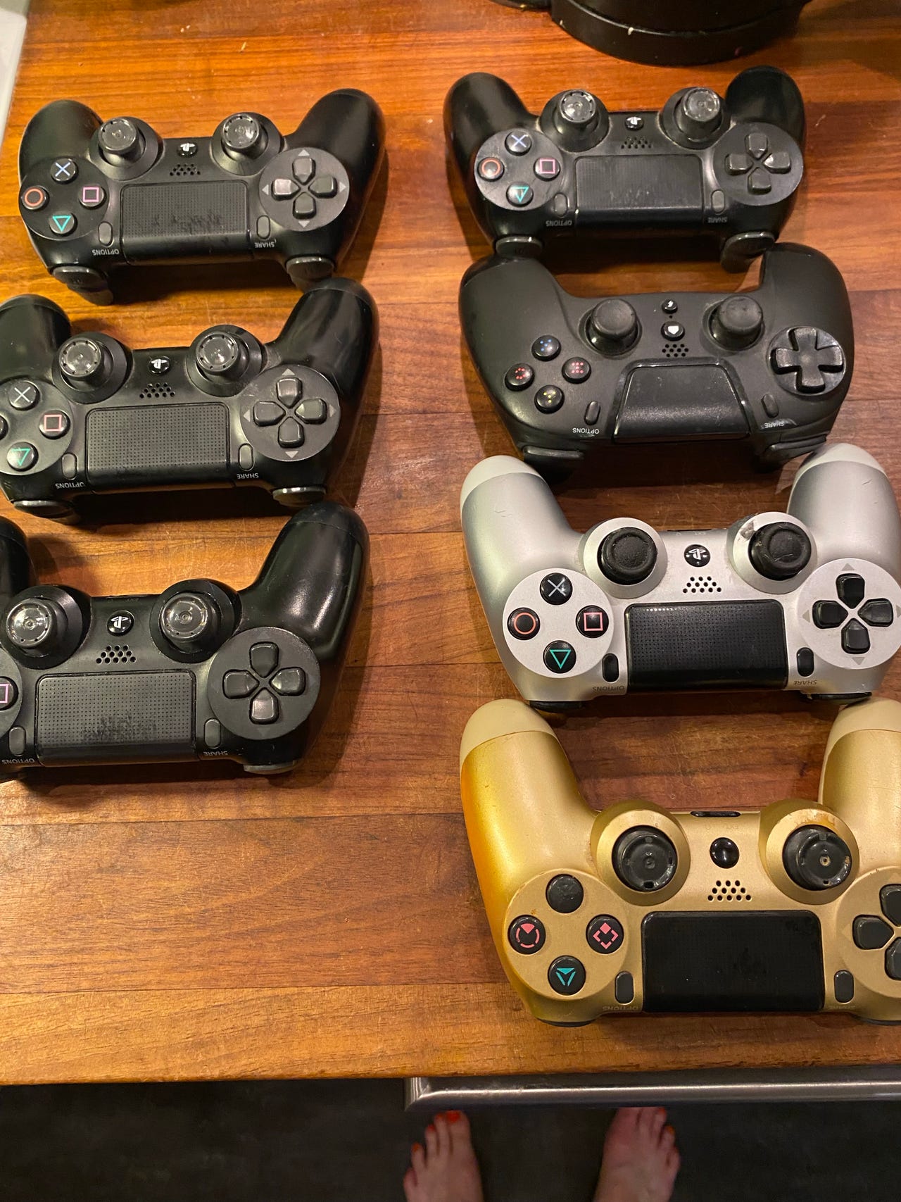 Sony DualShock 4 trådløse controller sort, hvid, sølv og guld | DBA