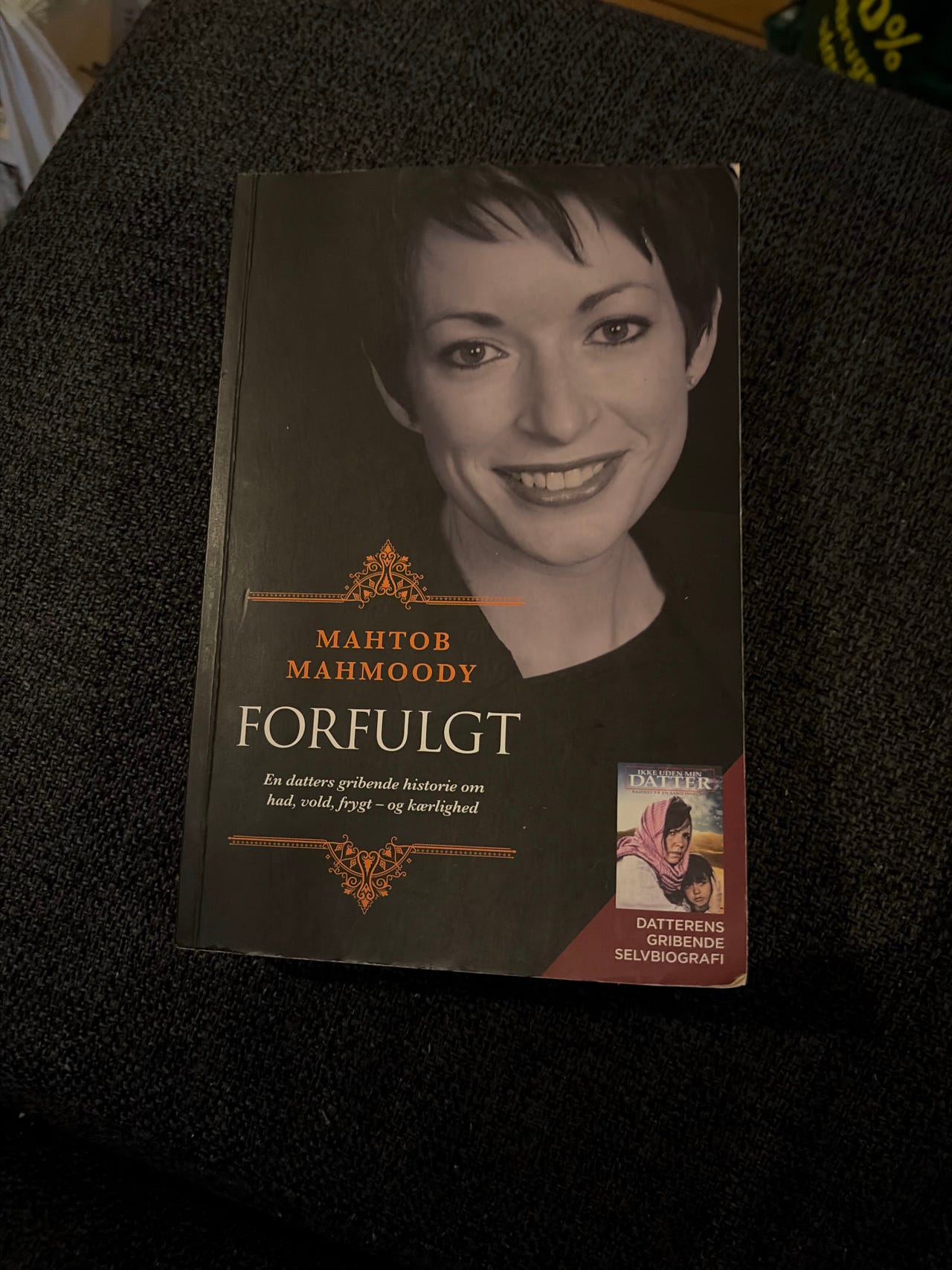 Mahtob Mahmoodi Forfulgt Bog | DBA