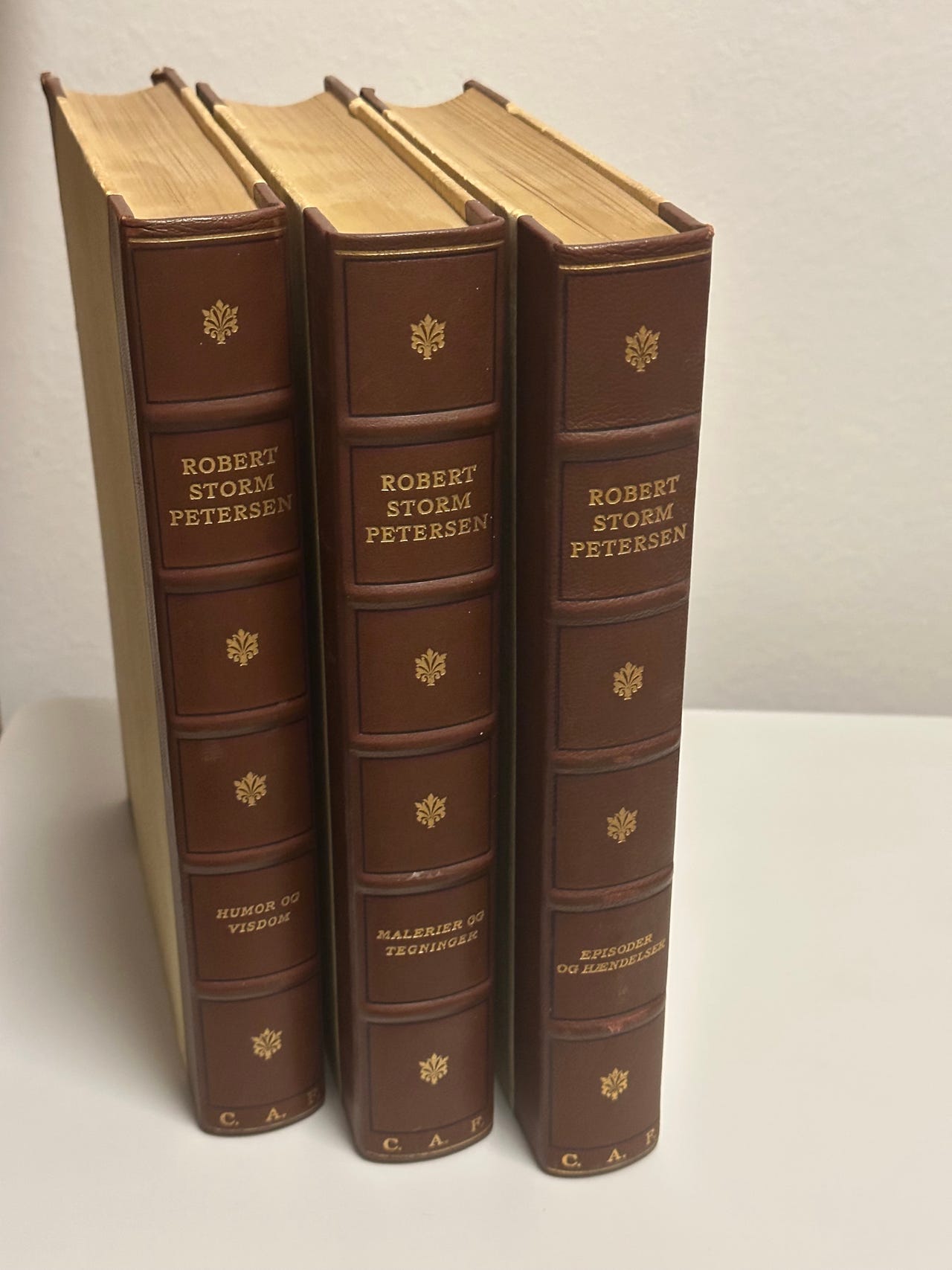 Robert Storm Petersen Bogserie | DBA