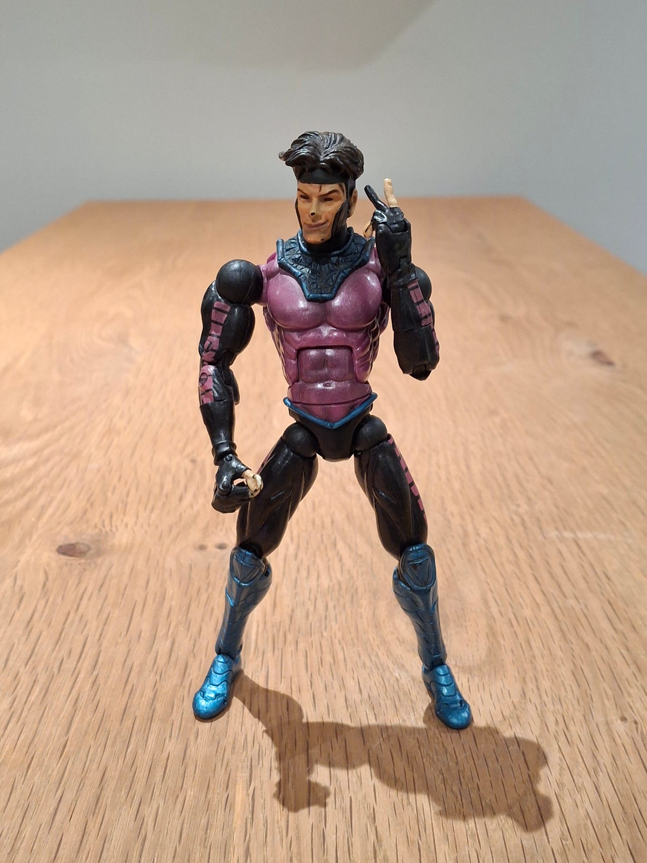 Gambit - X-Men Marvel Legends (2003 Toy Biz) | DBA