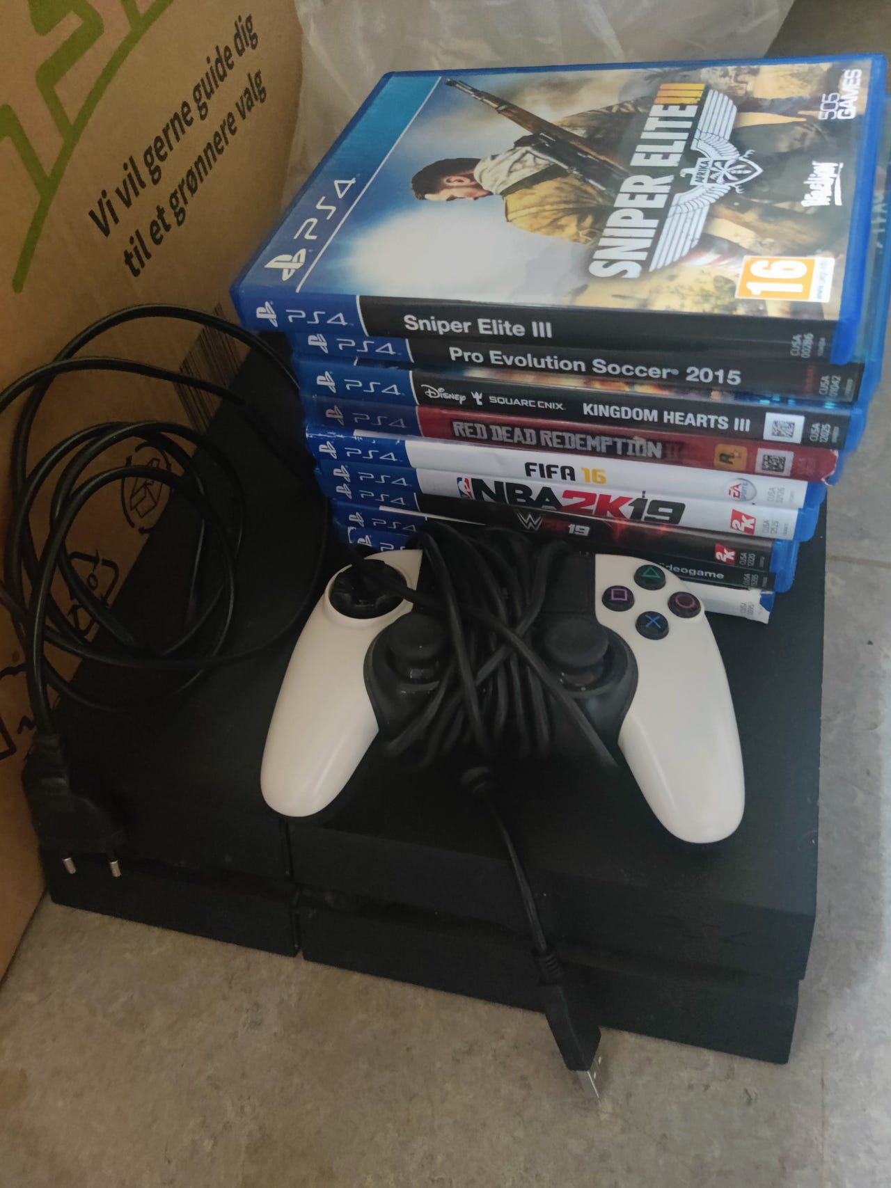 Playstation 4 1000 GB | DBA