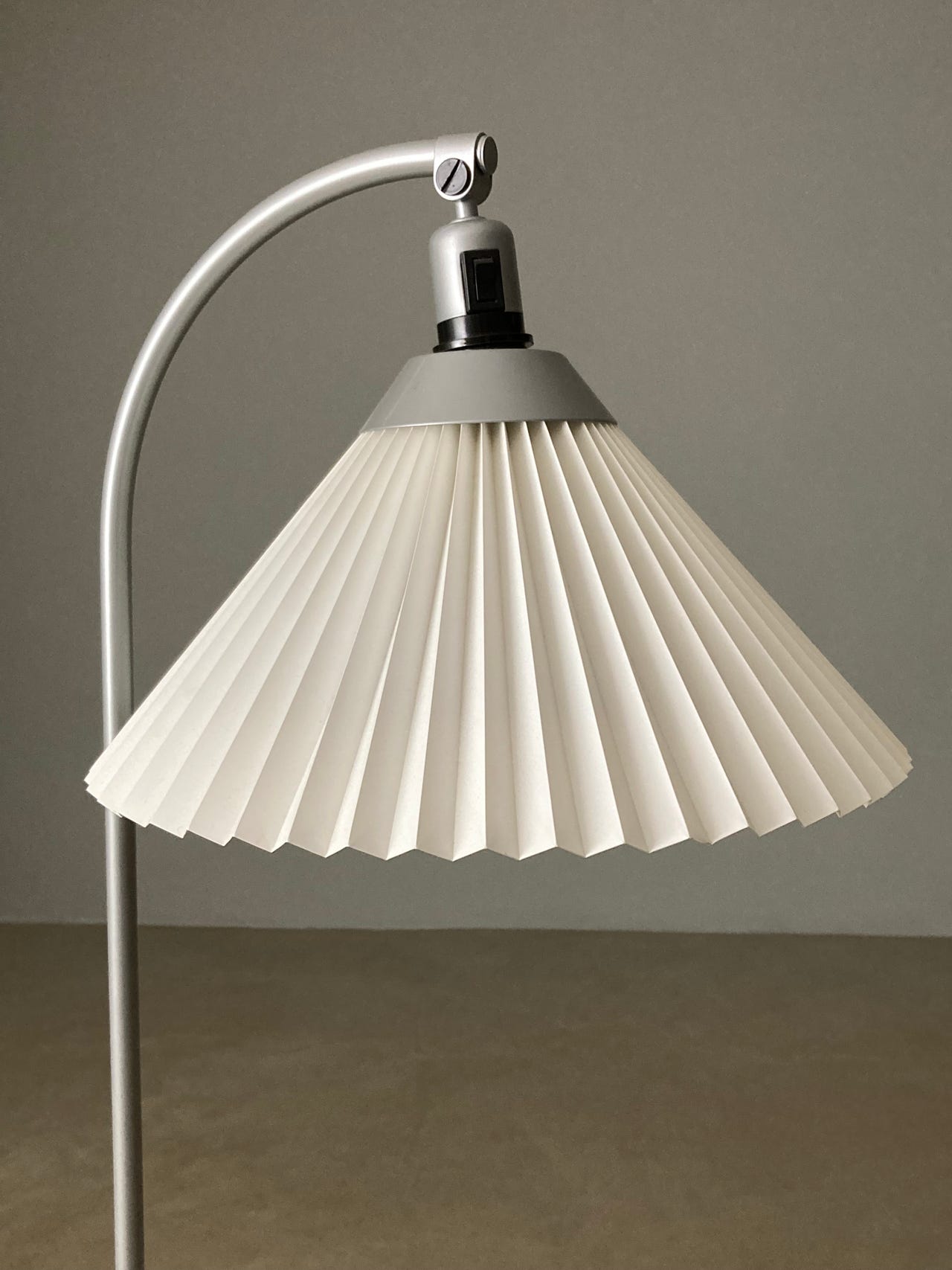 Le klint sort standerlampe | DBA