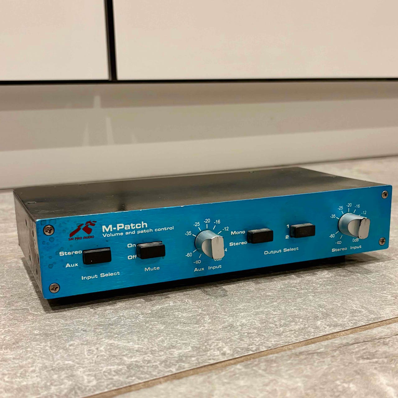 SM Pro Audio M-Patch – Monitor Controller / Monitor-switch / Switch ...