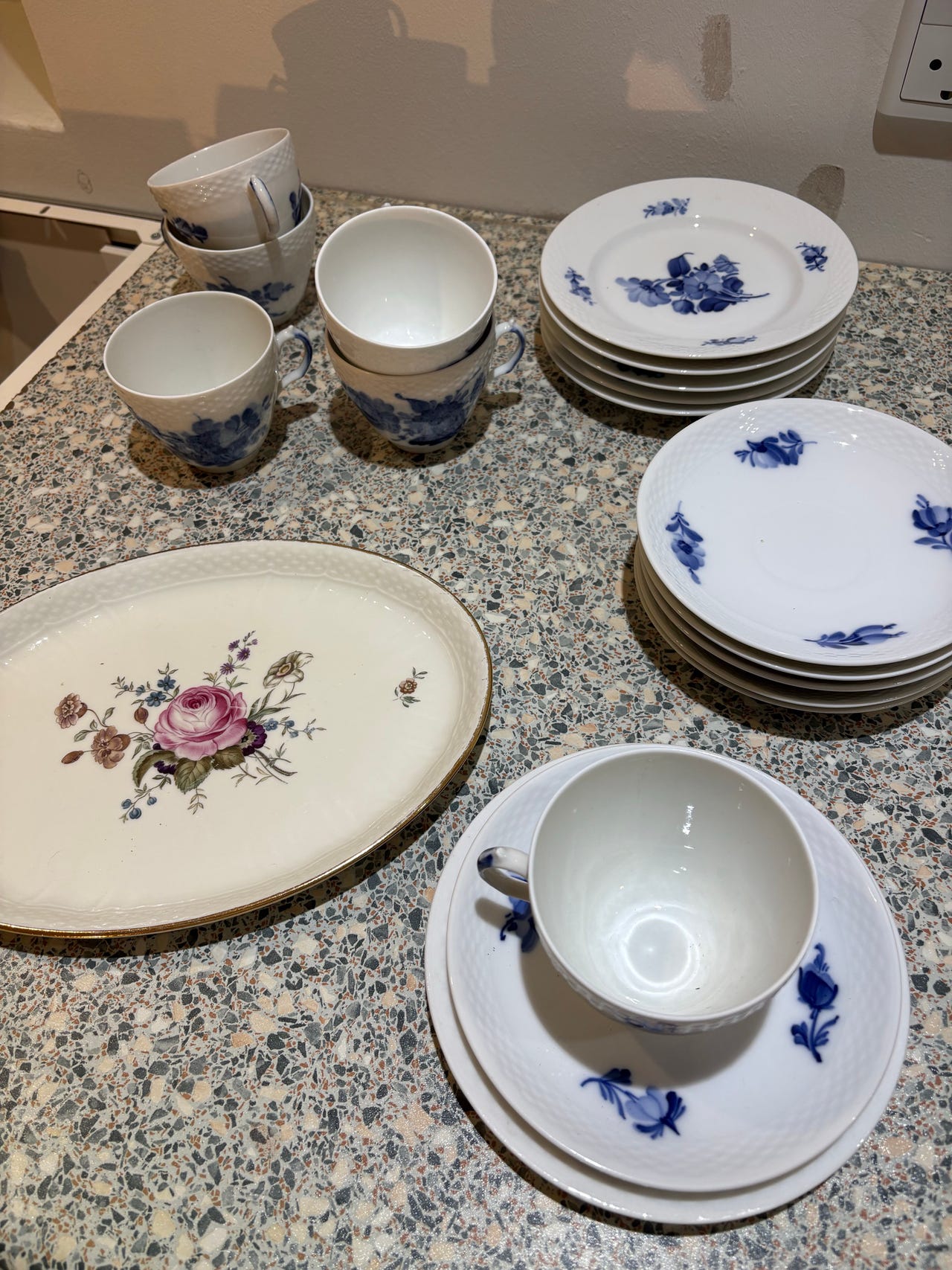 Royal Copenhagen porcelænstel med blå dekoration | DBA