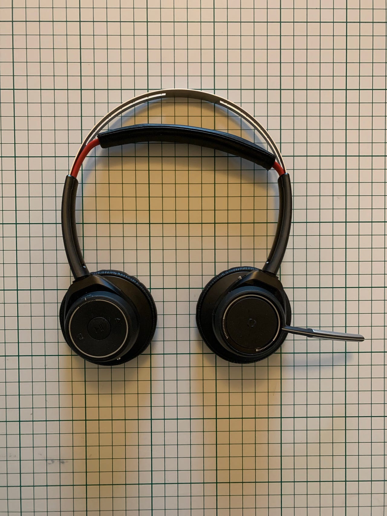 Plantronics Voyager focus | DBA