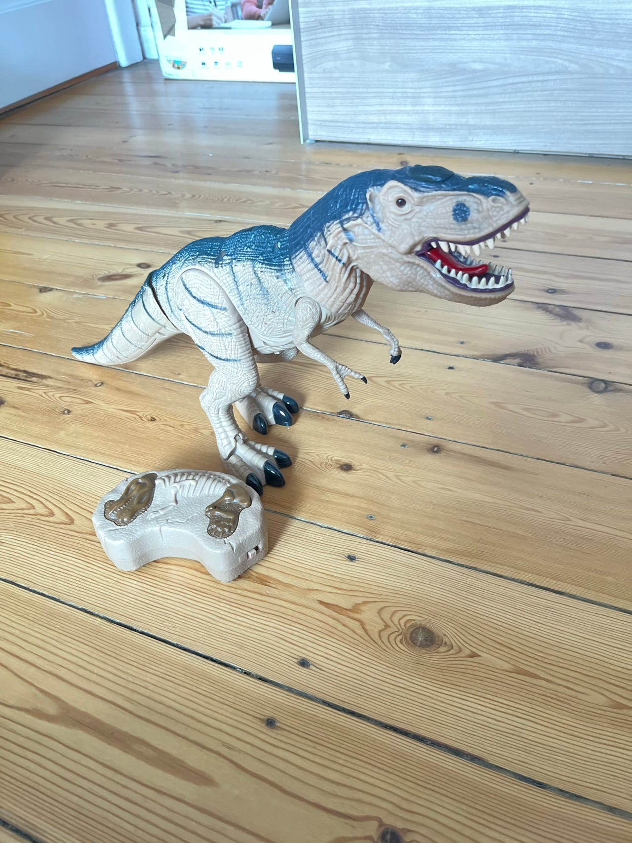 Fjernstyret dinosaur legetøj | DBA