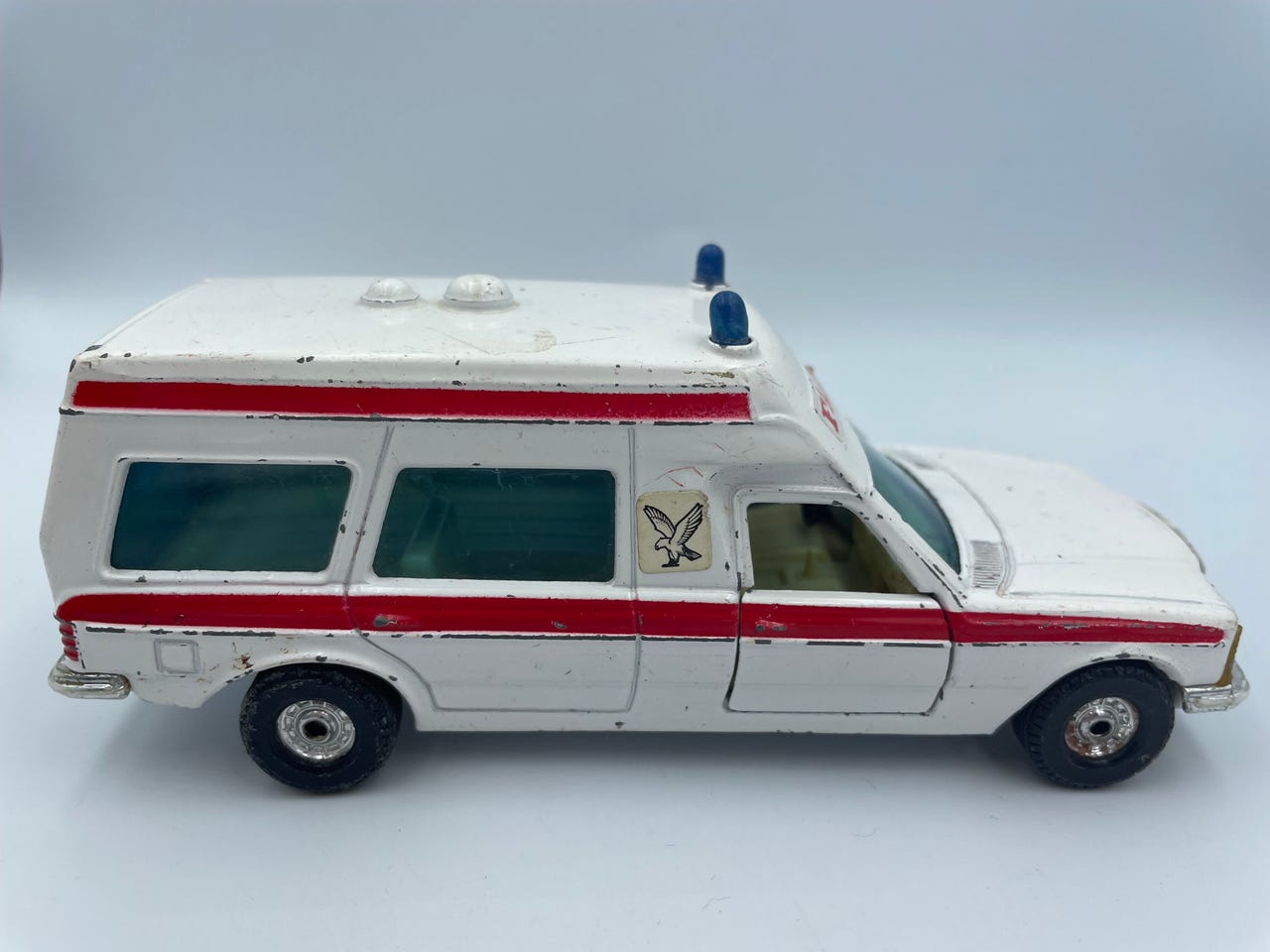 Corgi Falck Ambulance legetøjsbil Bonna 2500 | DBA