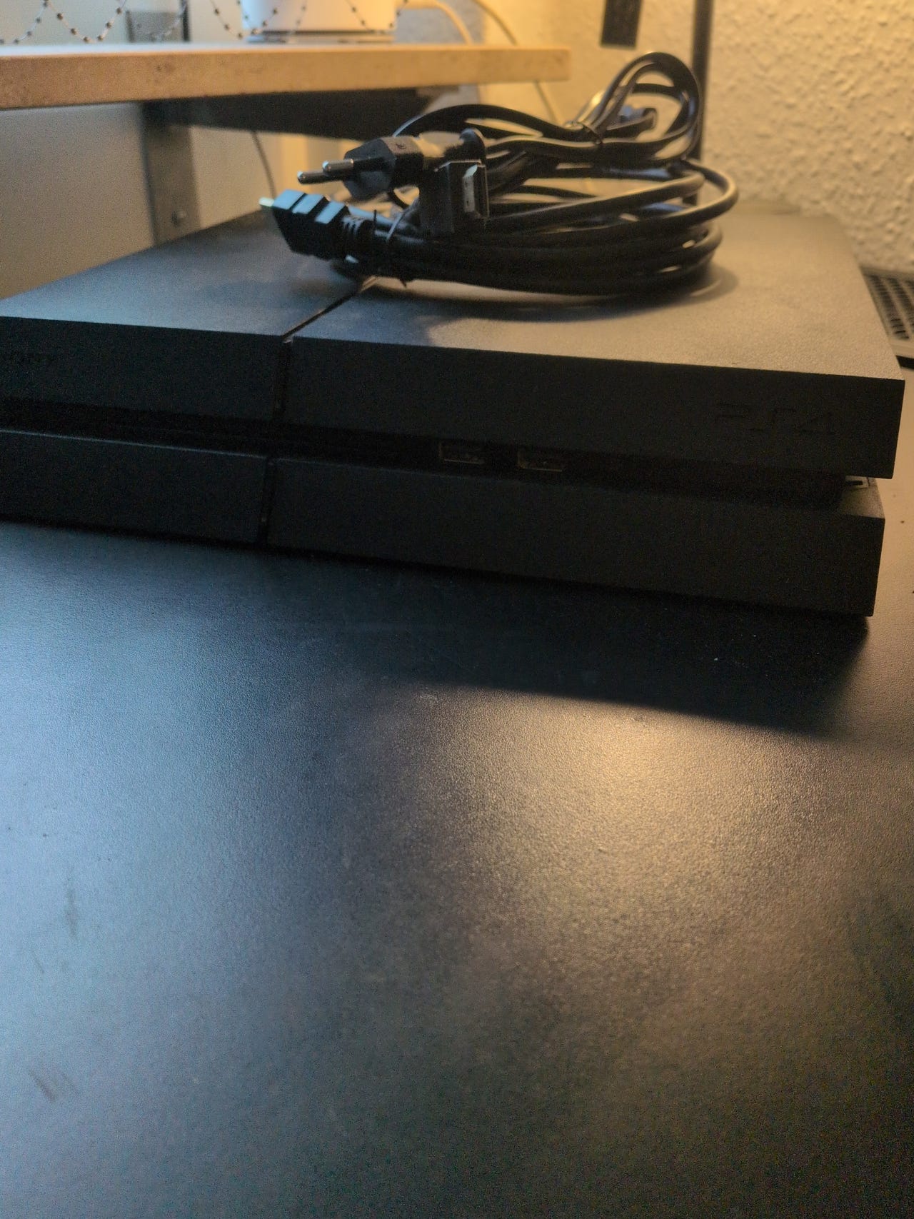 PlayStation 4 - 1TB - model CUH-1216B - UDEN CONTROLLER | DBA