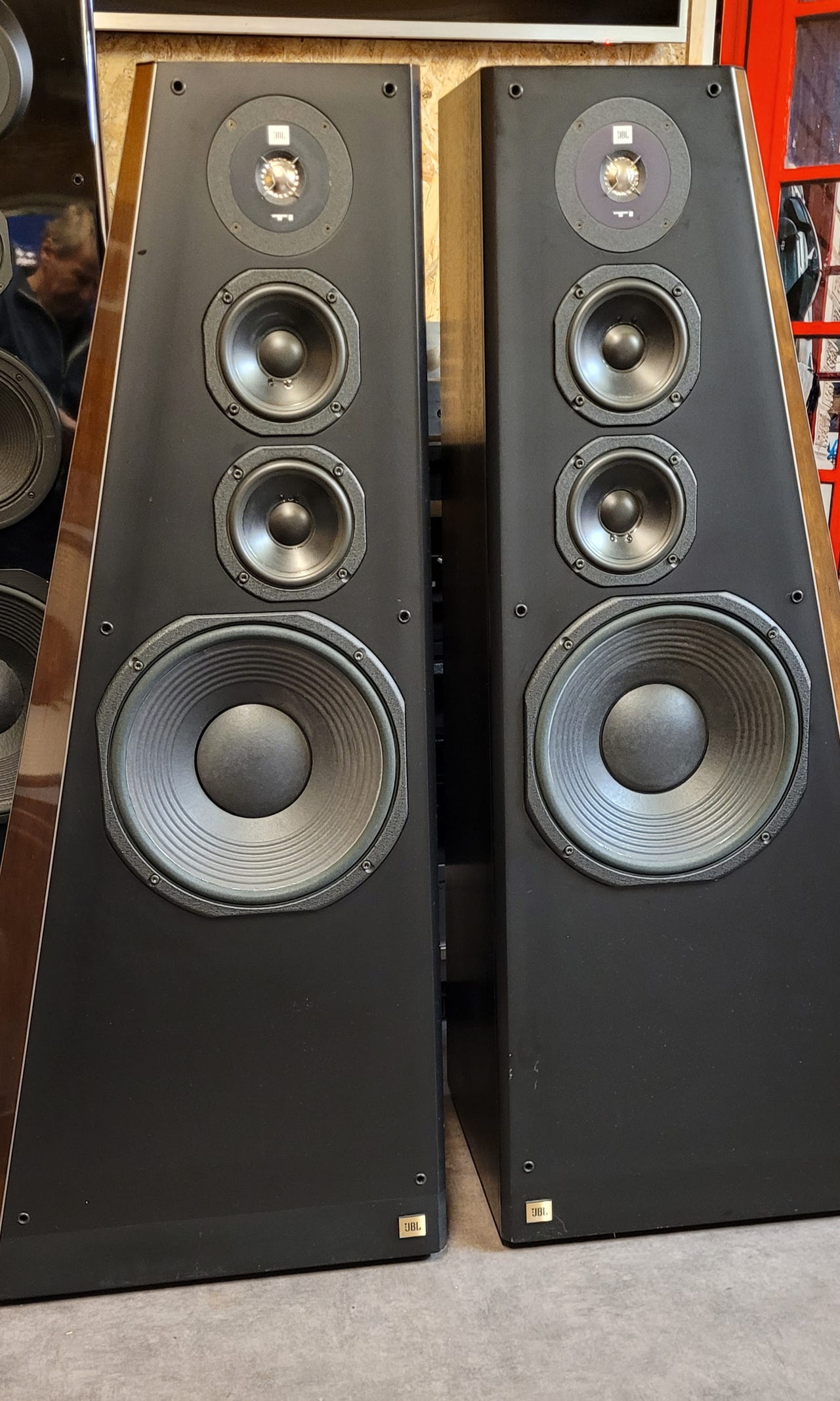 Jbl ti 5000 | DBA