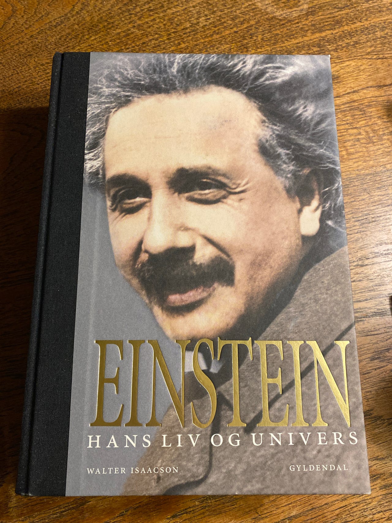 Einstein - hans liv og univers af Walter Isaacson | DBA