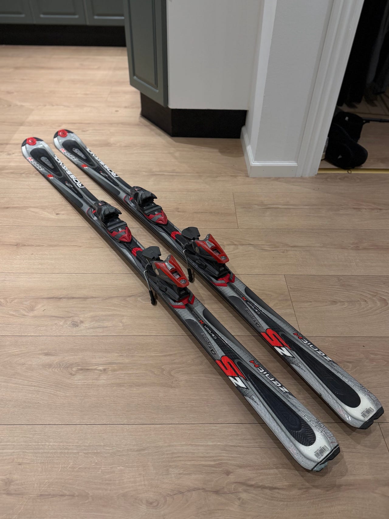 Rossignol Zenith Z5 Ski | DBA