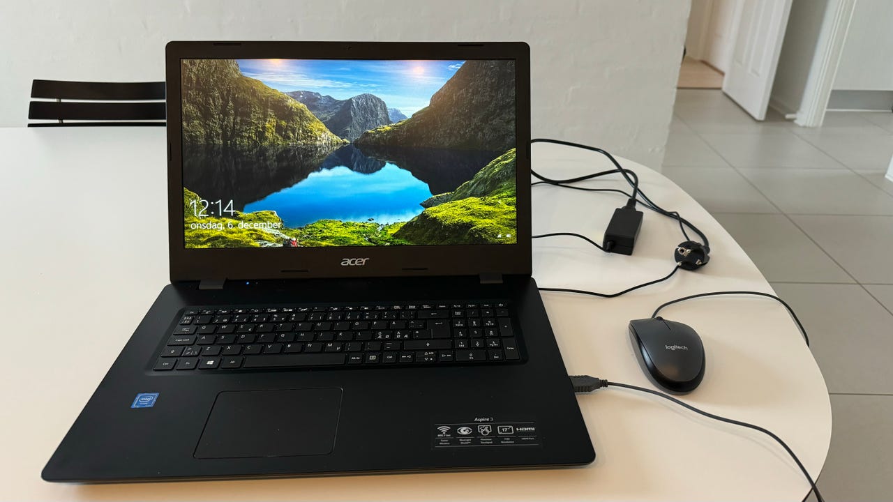 Acer Aspire 3, sort, 17", ladekabel, mus, setup guide | DBA
