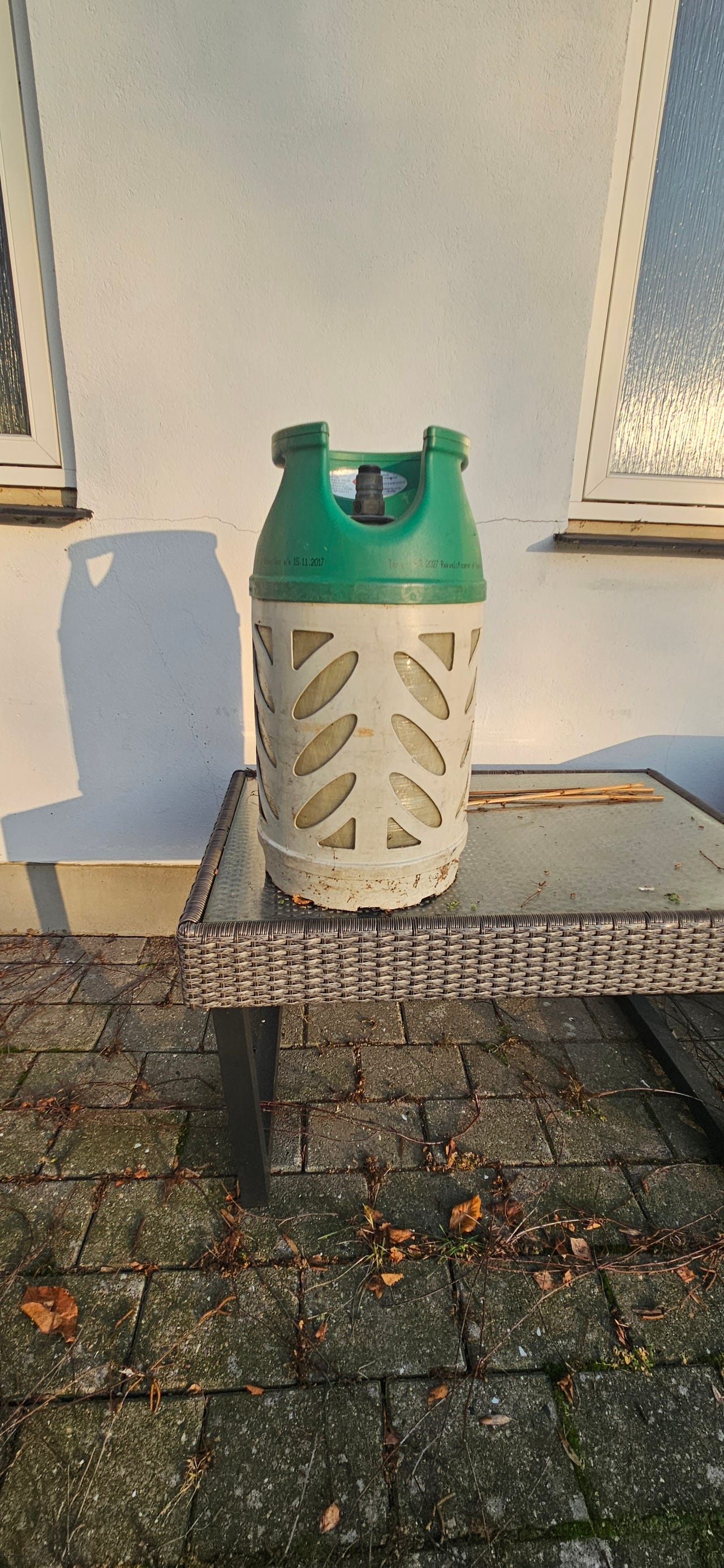 Gasflaske komposit 10 kg grøn og hvid | DBA